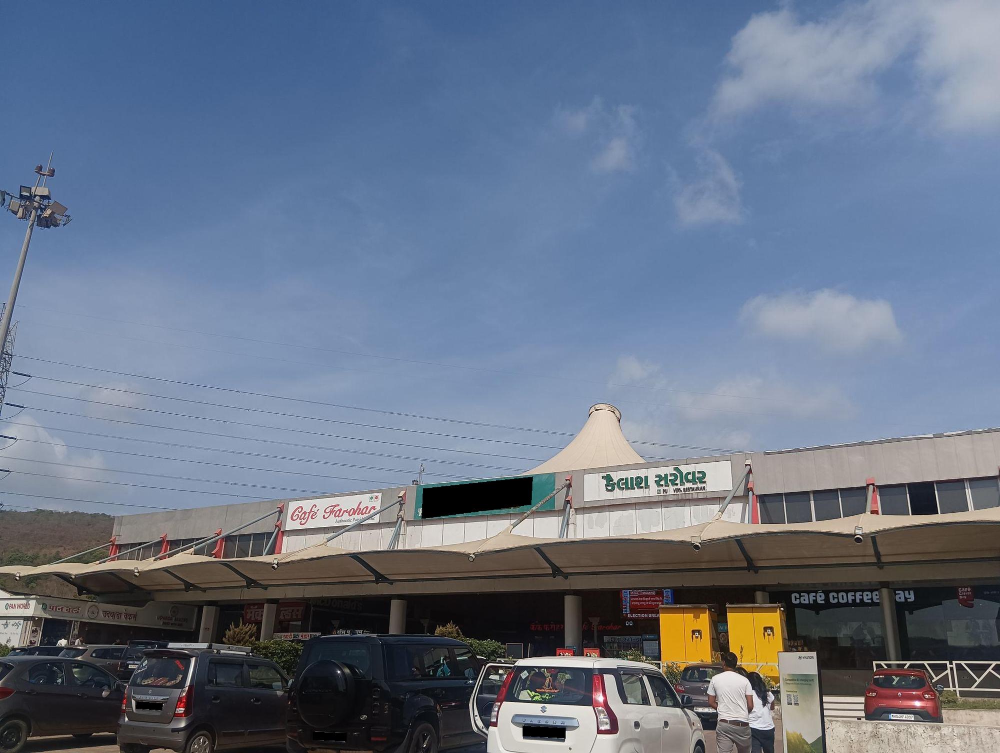 Food Hub Manor | Haloli, MH | EV Station