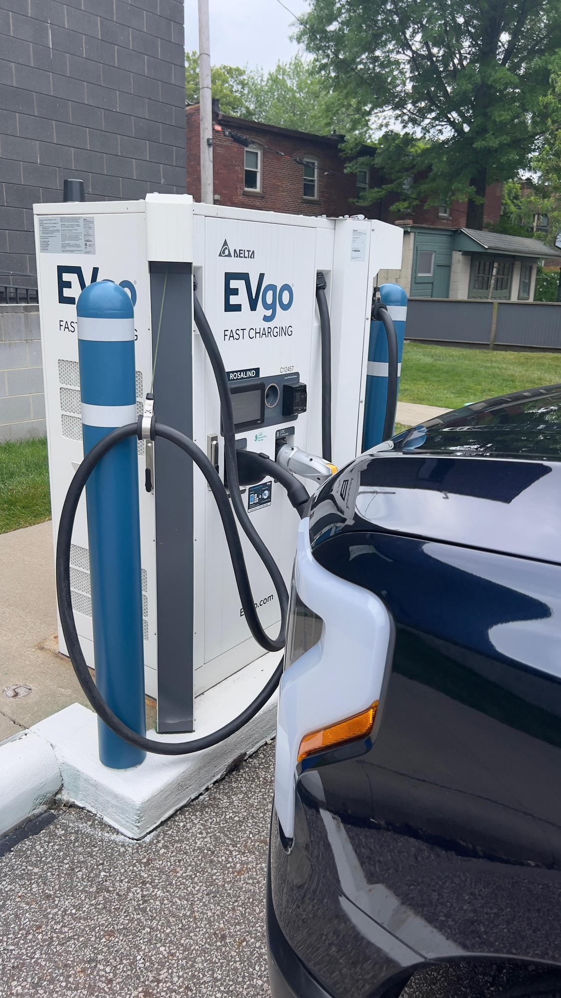 Transformer Station Contemporary Art Space | Cleveland, OH | EV Station