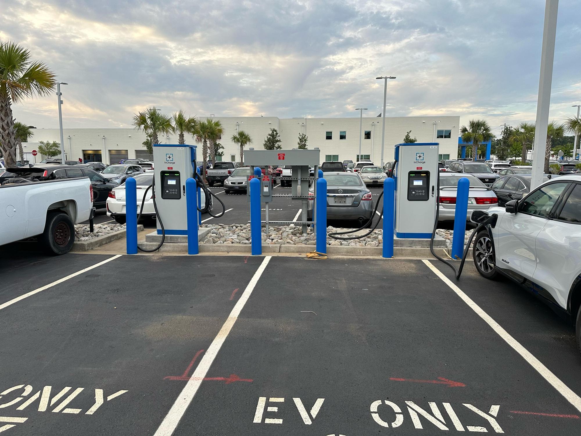 Hendrick Honda Charleston | Charleston, SC | EV Station