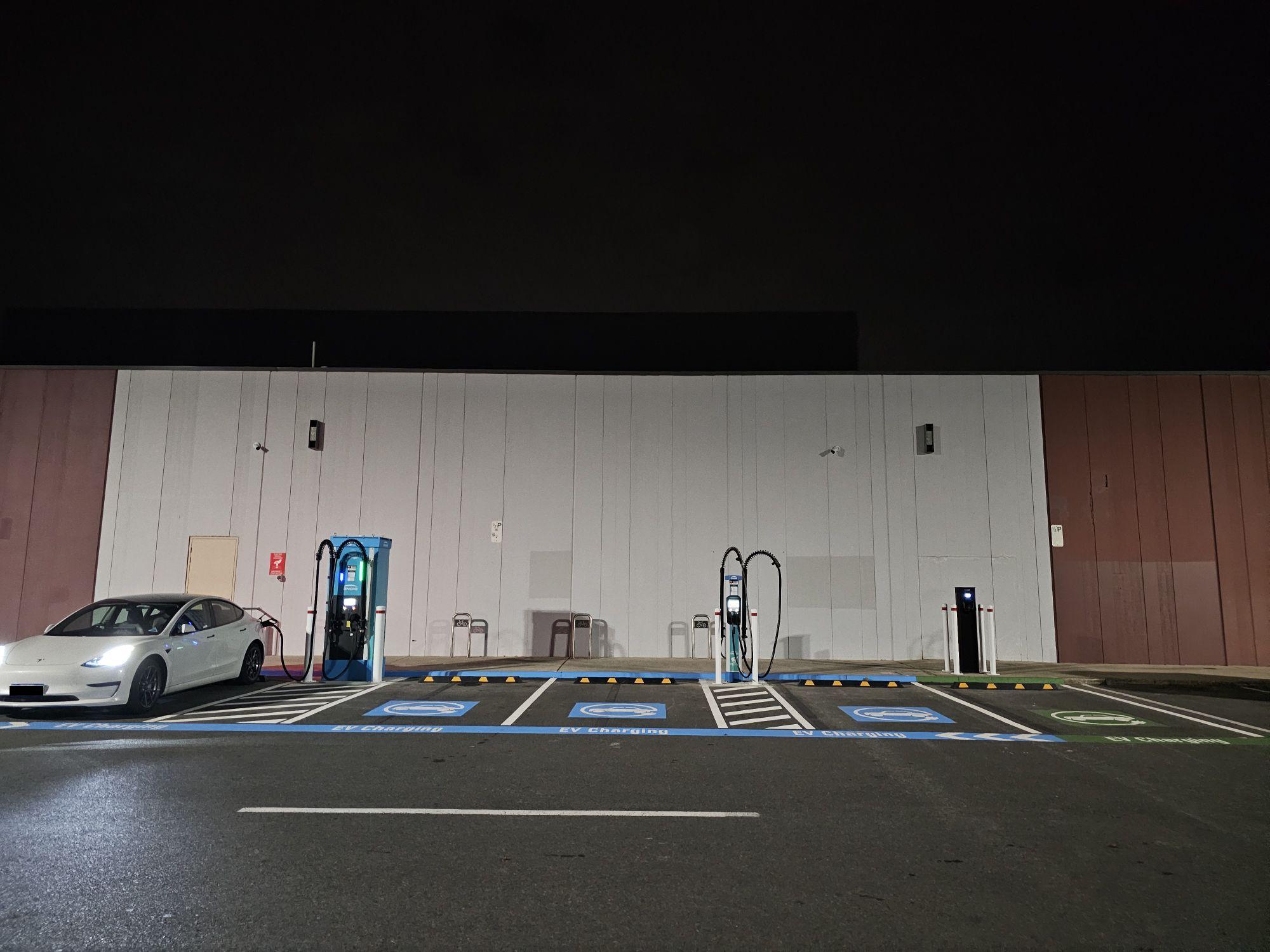 Colonnades Shopping Centre | Noarlunga Centre, SA | EV Station