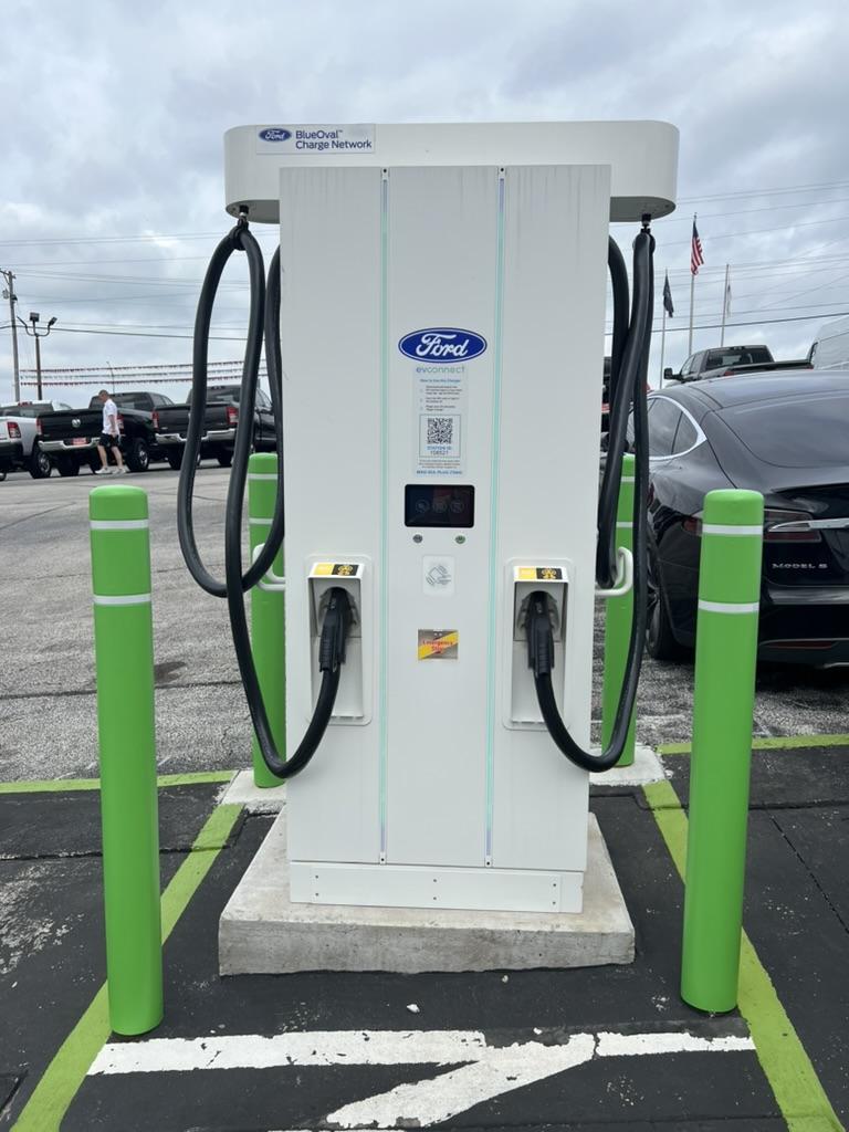 Tri Lakes Ford | Branson, MO | EV Station