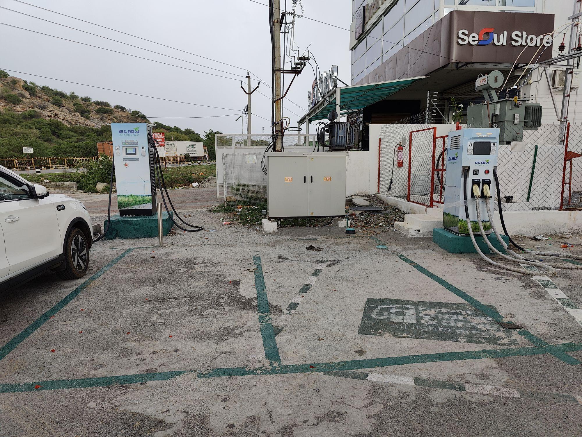 Hotel Vyshali | Penukonda, AP | EV Station