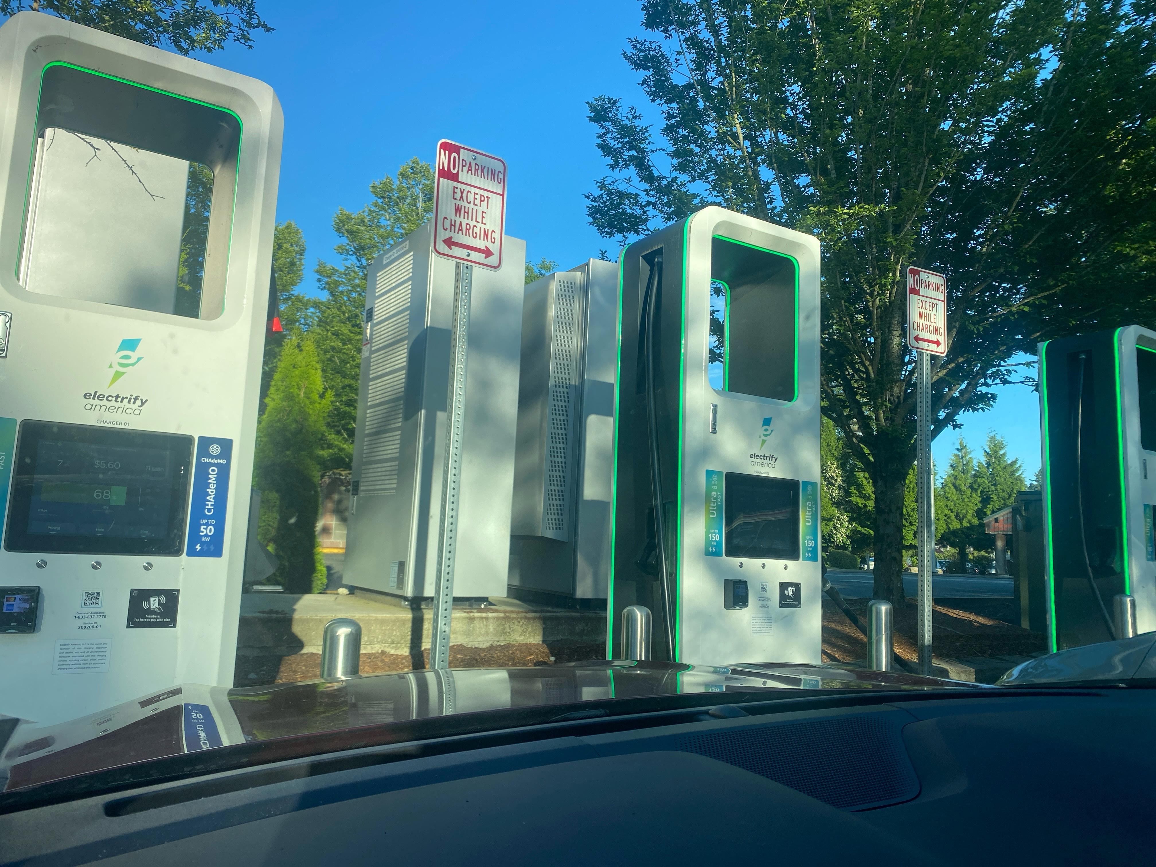 Target | Redmond, WA | EV Station
