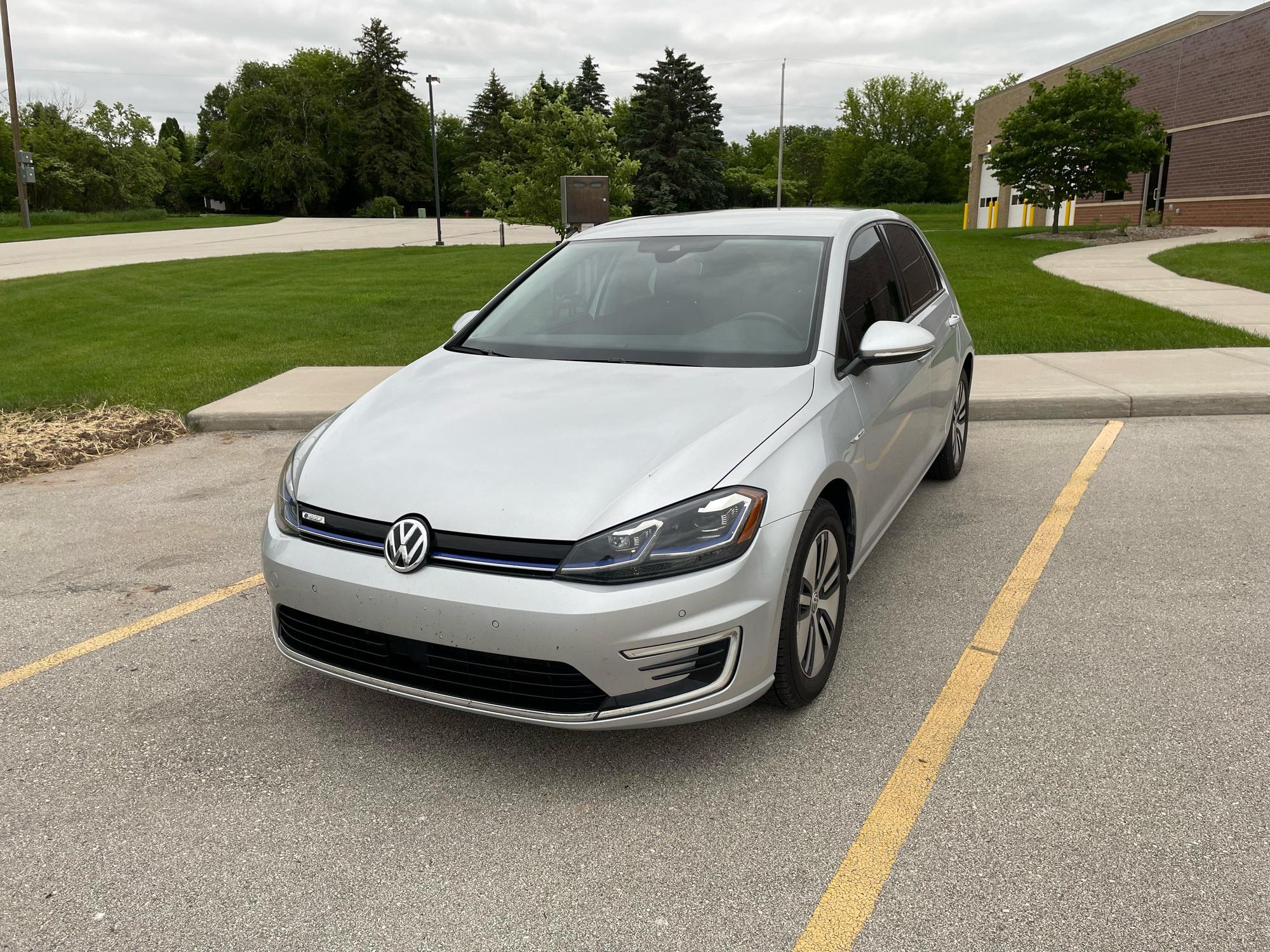 Ledgeview Town Hall | De Pere, WI | EV Station