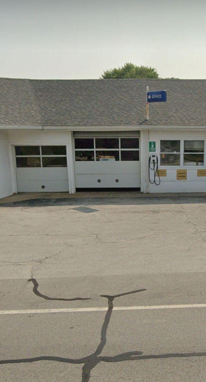 Crain Ford | Warren, IN | EV Station