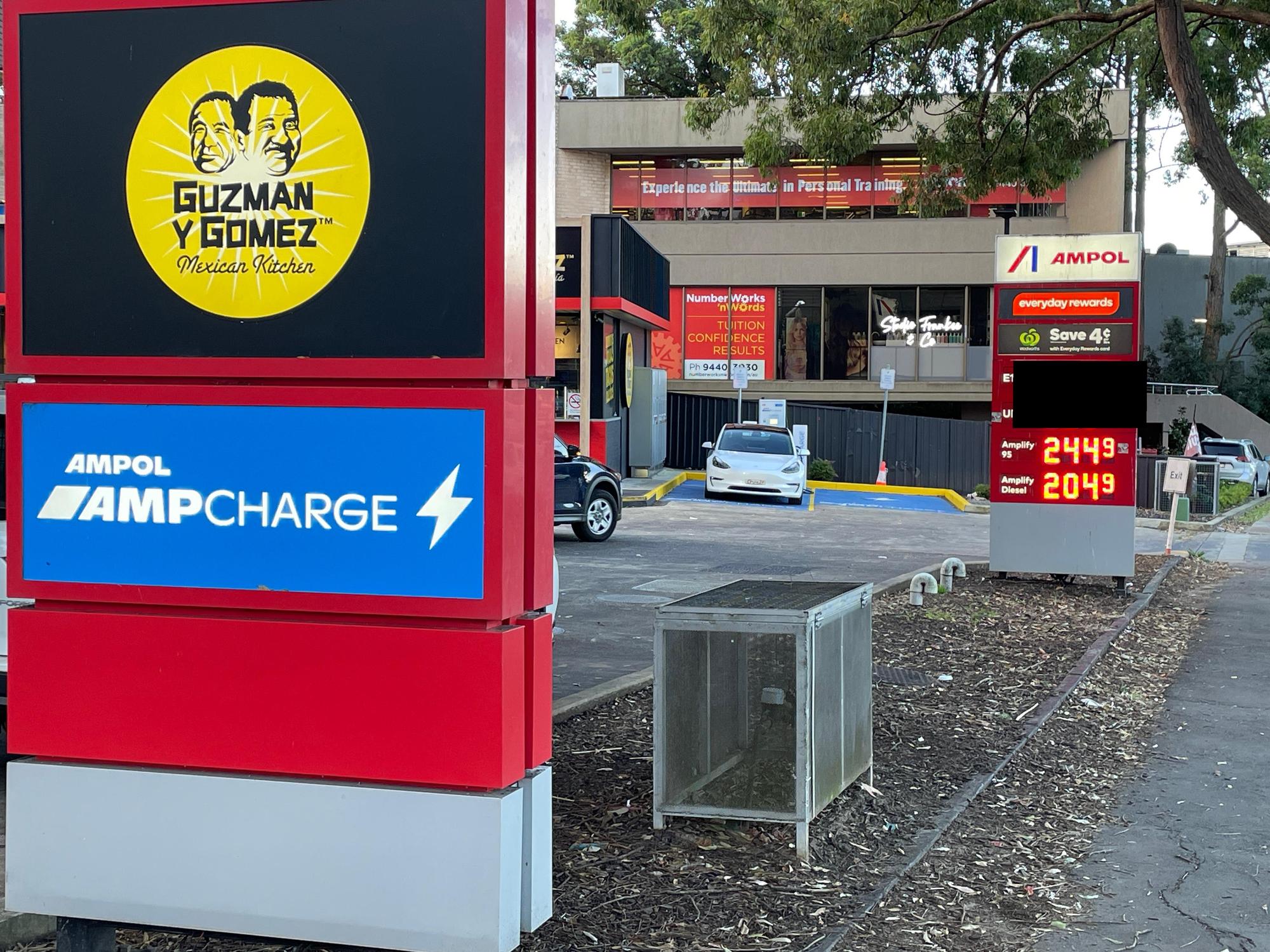 Ampol Foodary St Ives | St Ives, NSW | EV Station