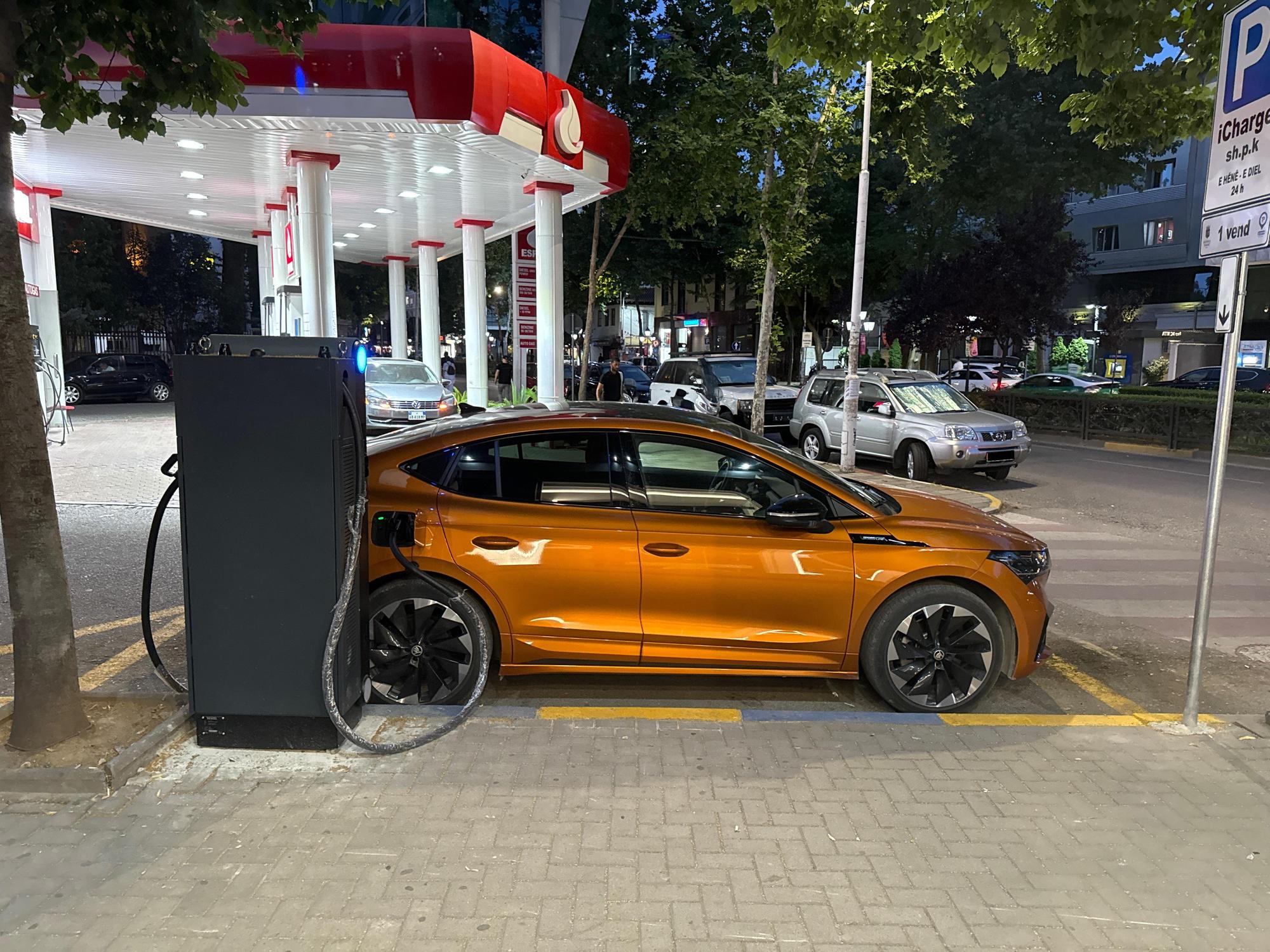 icharge.app | Tiranë, Qarku i Tiranës | EV Station