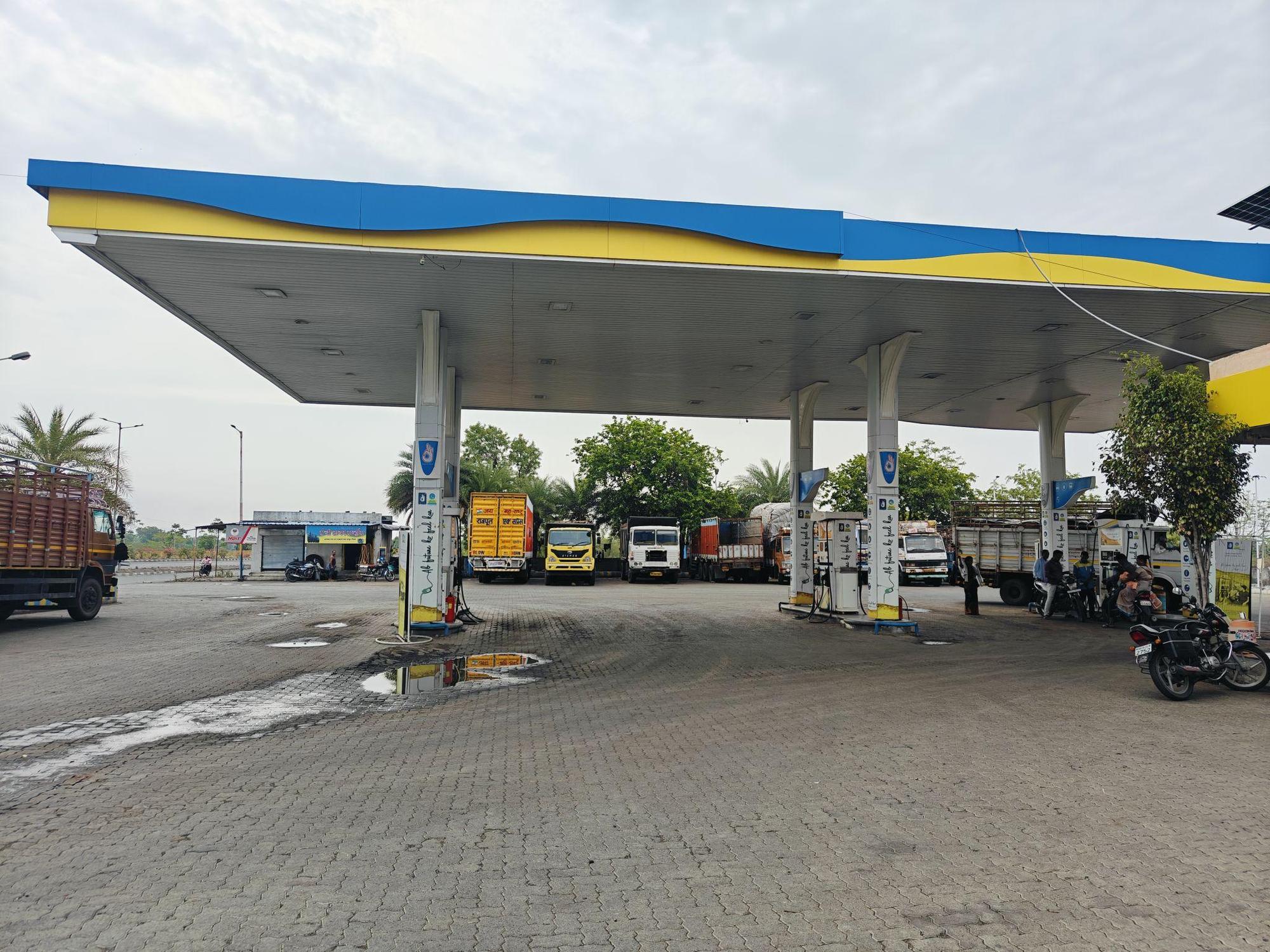 BPCL - Raksha auto Fuel | Muktainagar, MH | EV Station