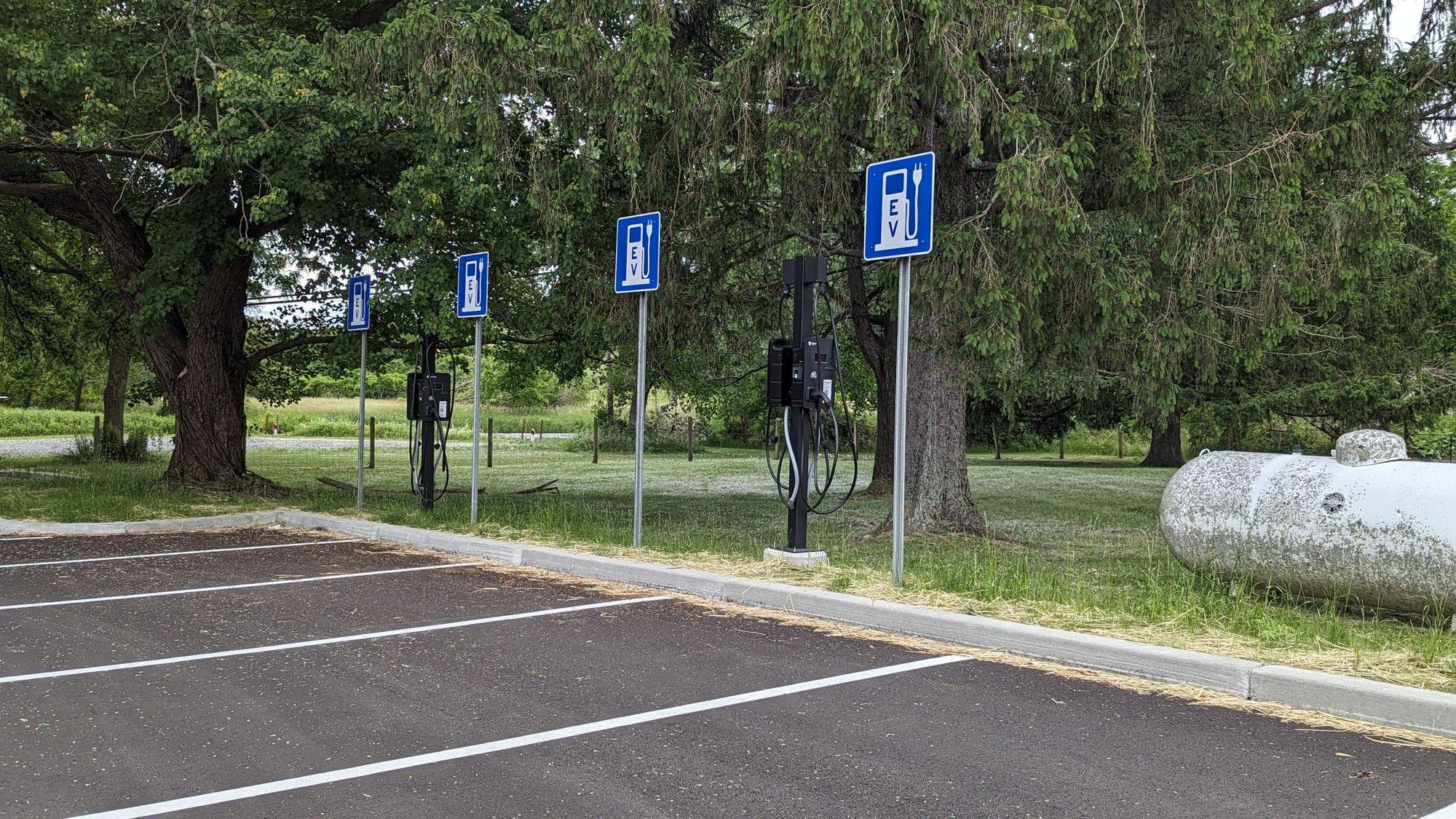 KeyBank | Copake, NY | EV Station