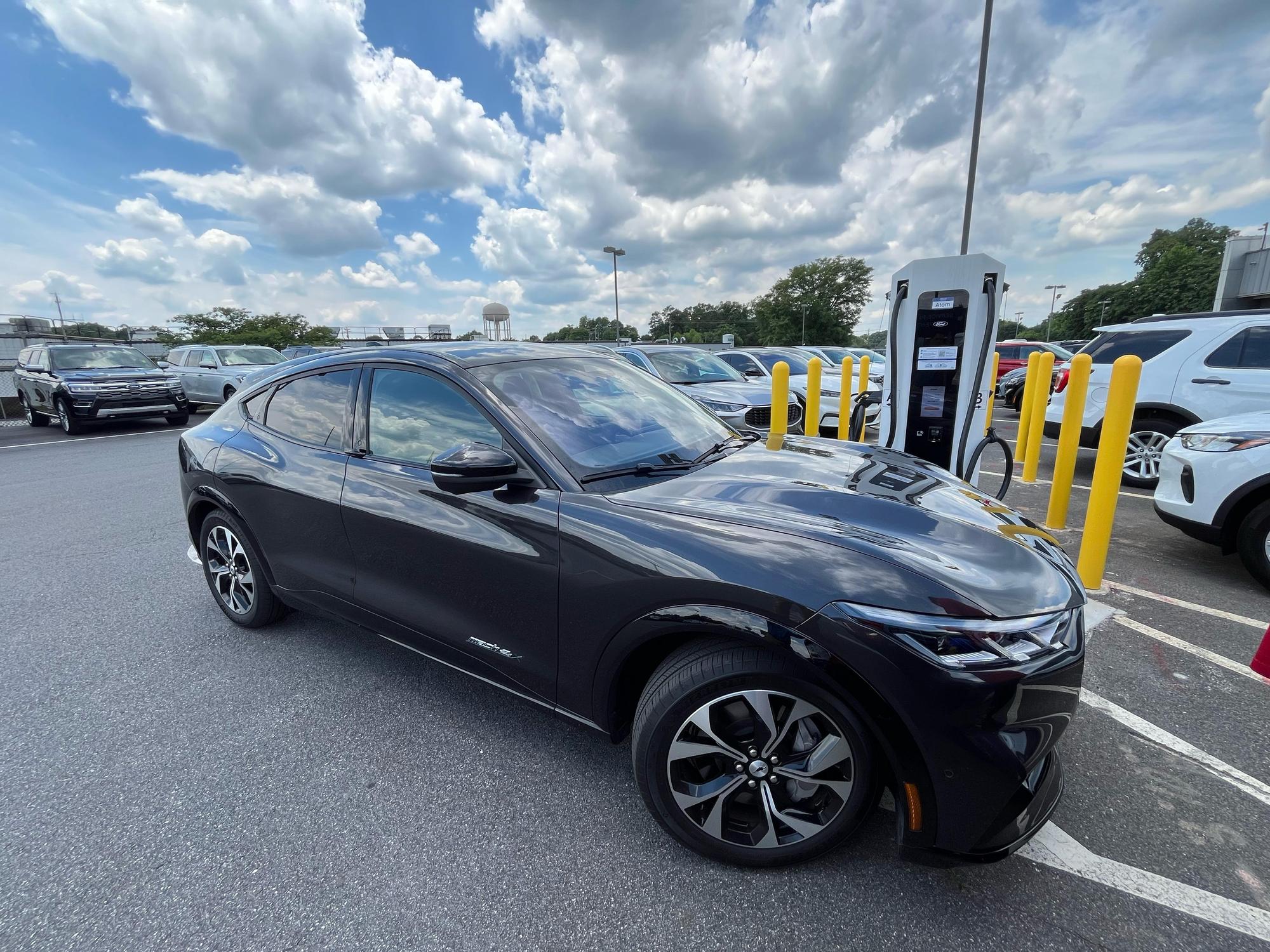 Billy Howell Ford | Cumming, GA | EV Station