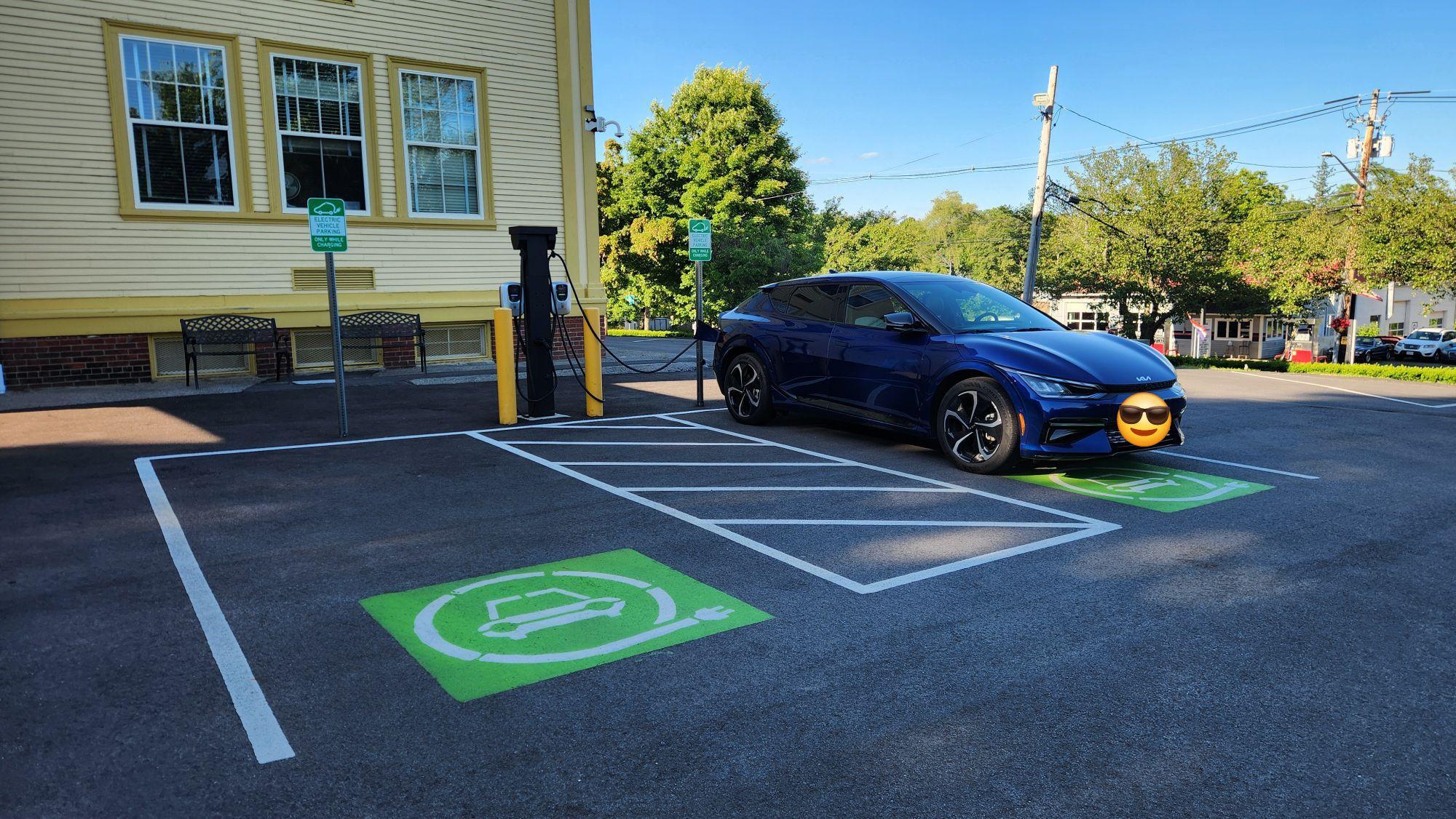 Georgetown Town Hall | Georgetown, MA | EV Station
