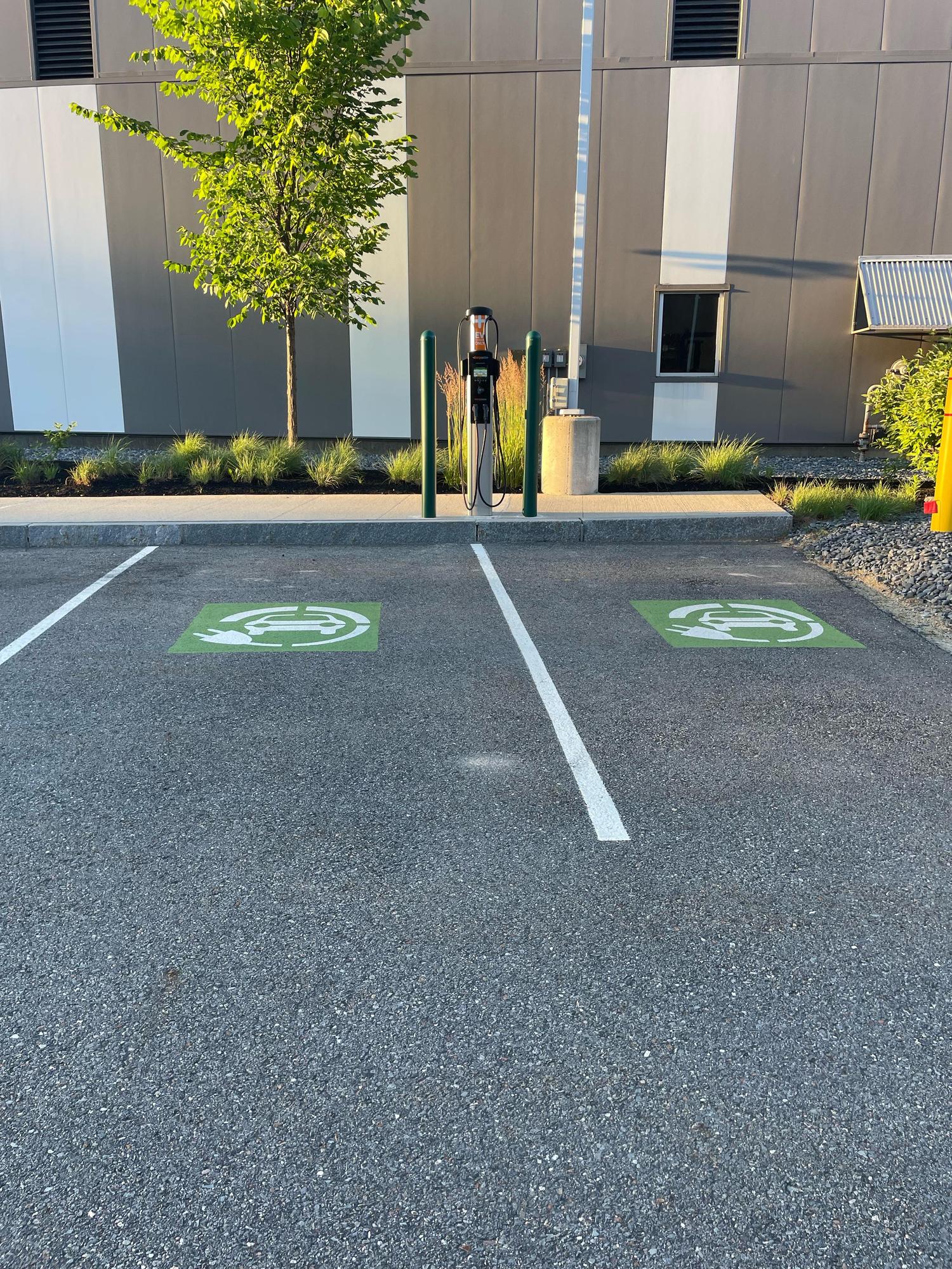 Unitil | Lunenburg, MA | EV Station