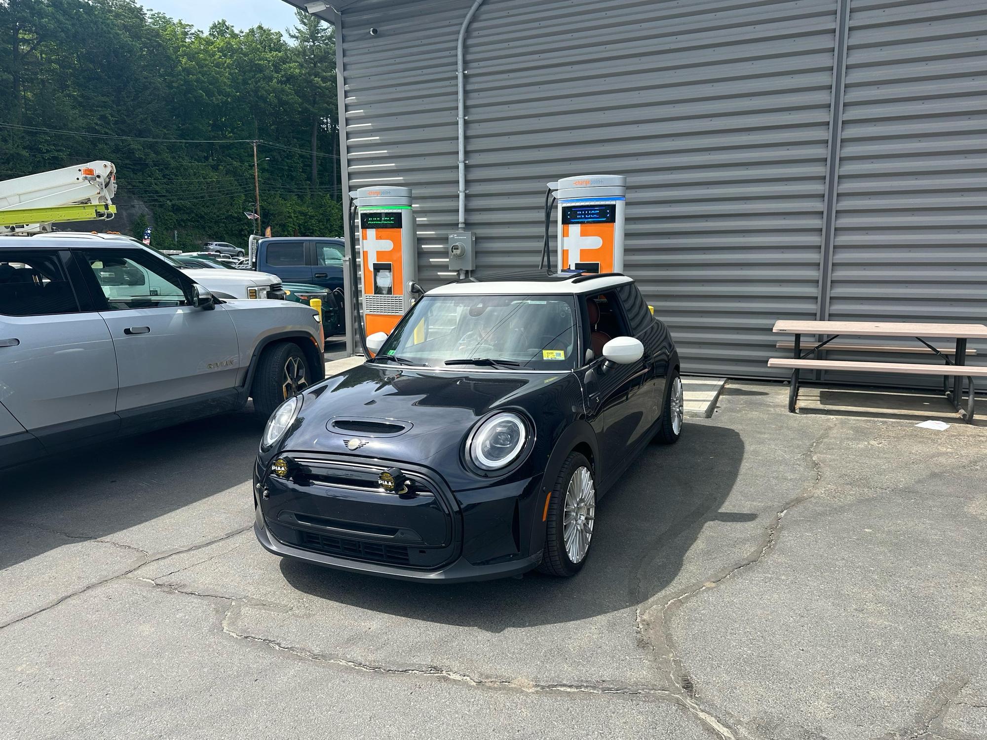 Twin State Ford - East End | St Johnsbury, VT | EV Station