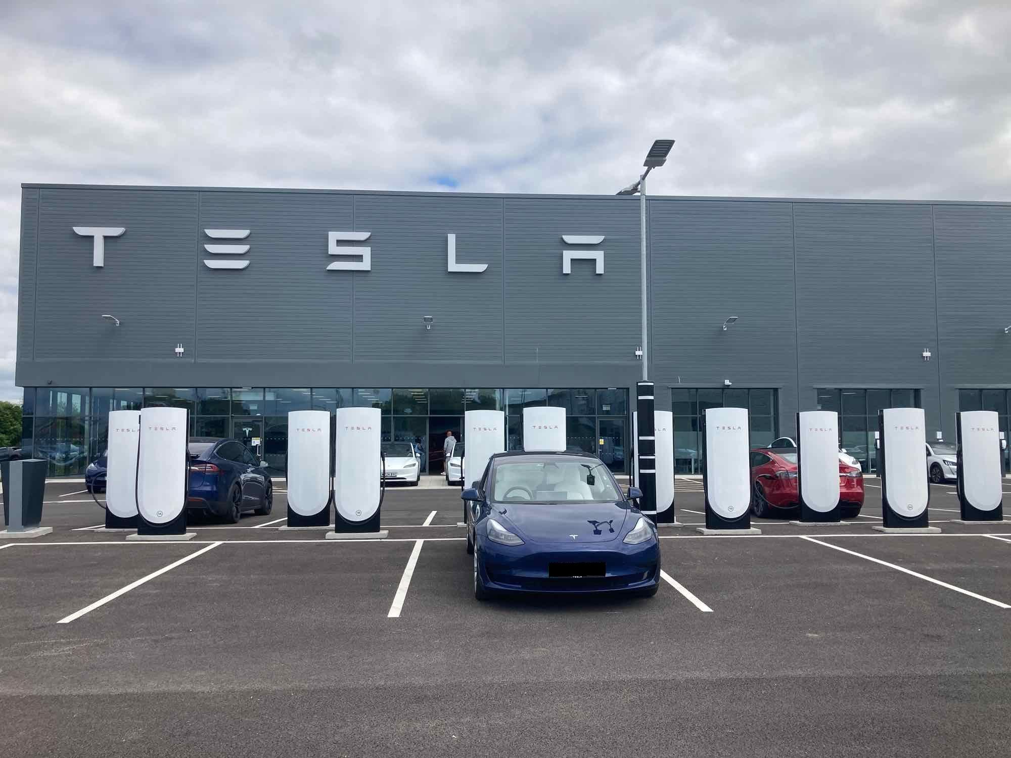 Tesla Exeter | 16 Matford Wy, Marsh Barton, Exeter EX2 8NL, UK | EV Station