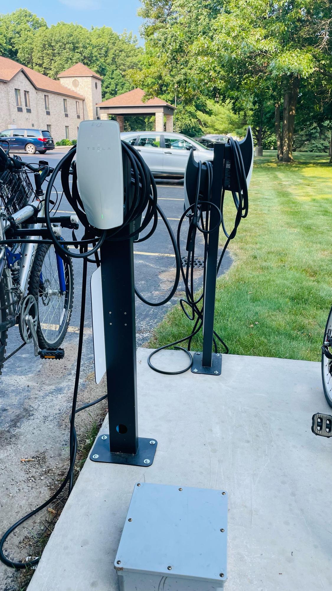 Best Western | Saugatuck, MI | EV Station