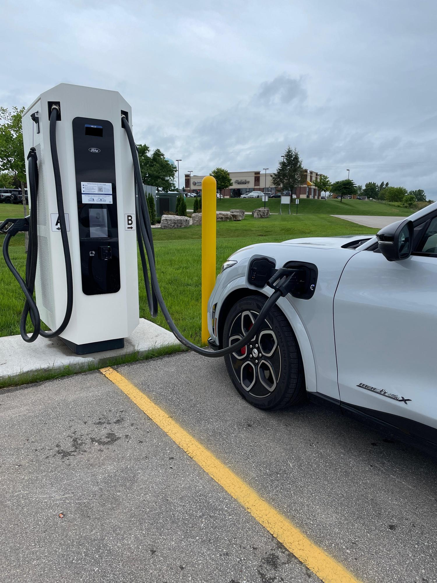 Dorsch Ford | Bellevue, WI | EV Station
