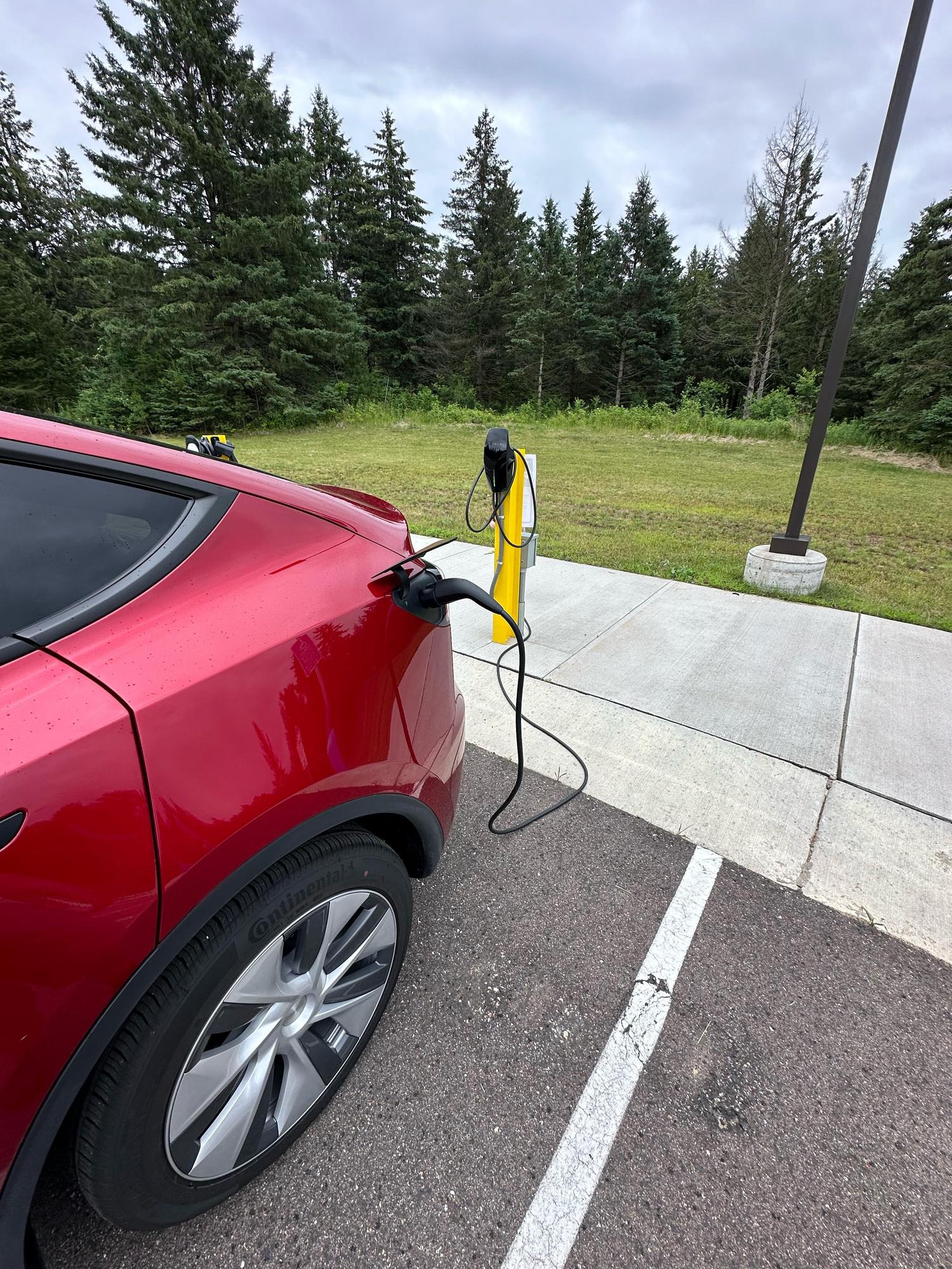 Carpenter Nature Center | Hudson, WI | EV Station