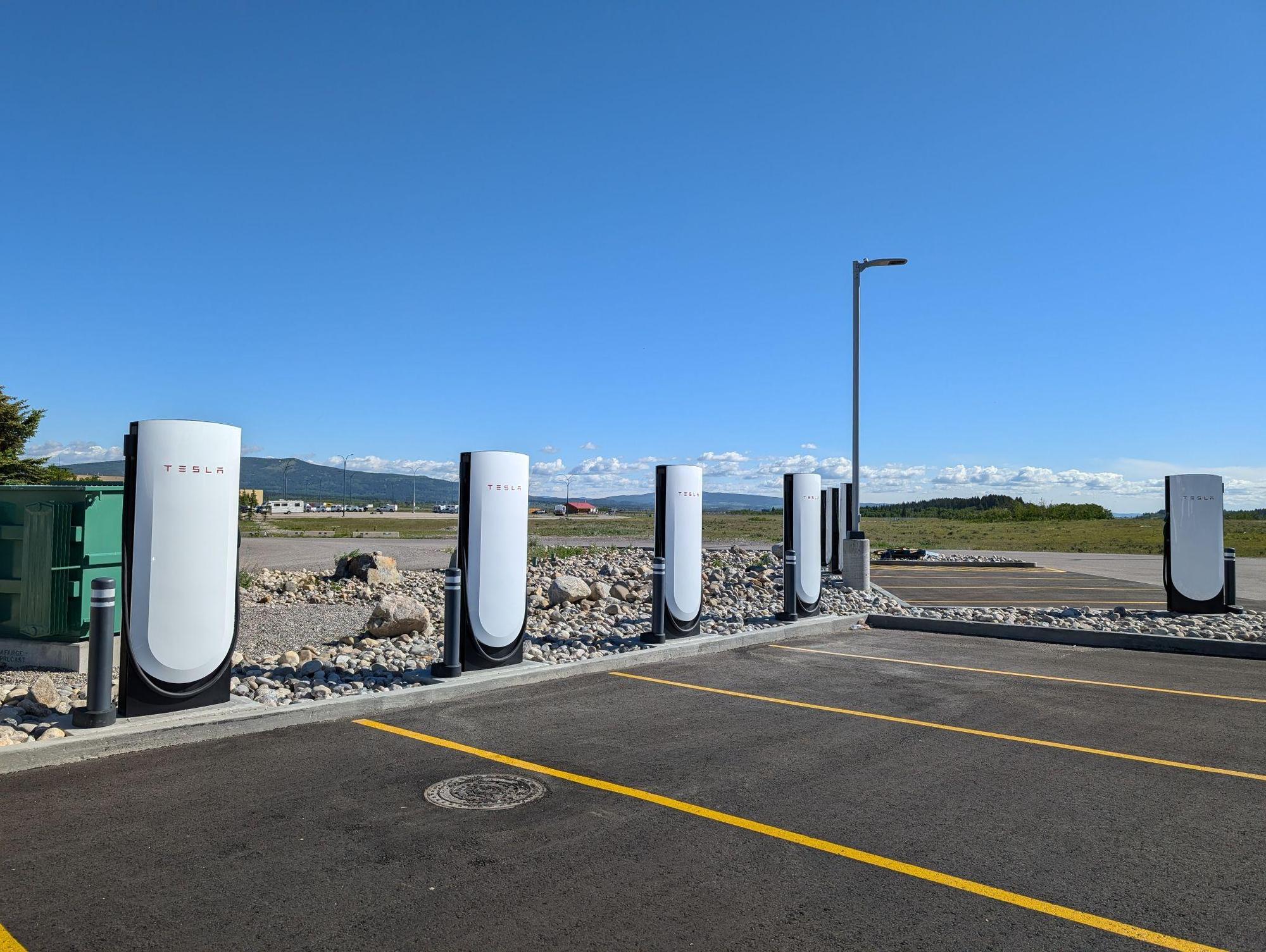 Kananaskis Travel Centre - North | Seebe, AB | EV Station
