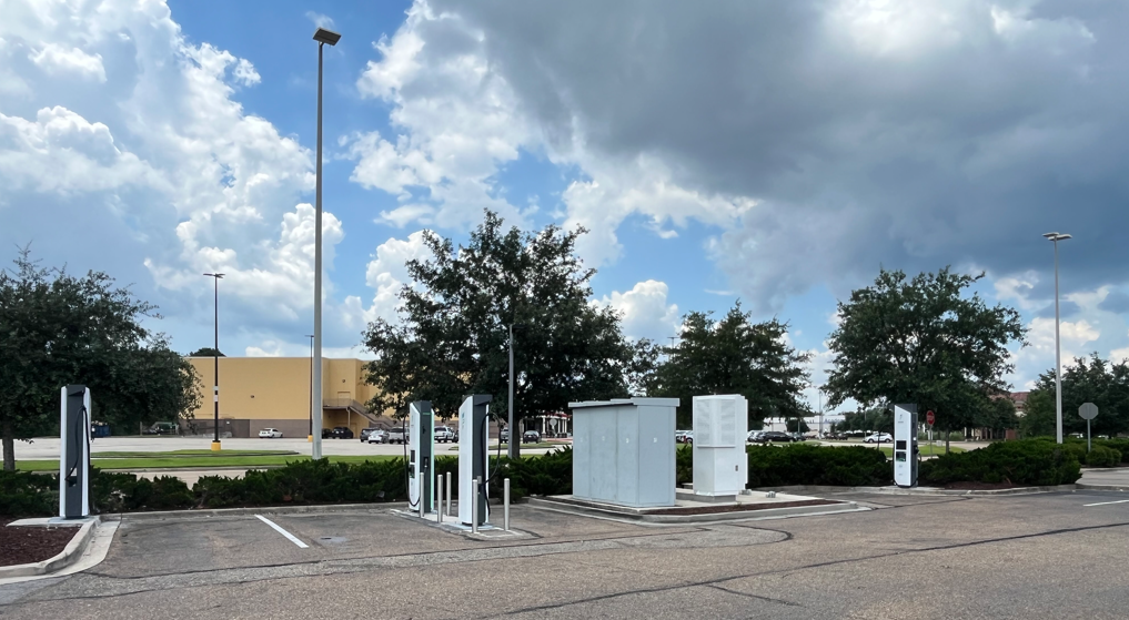 Hammond Square - Target | Hammond, LA | EV Station