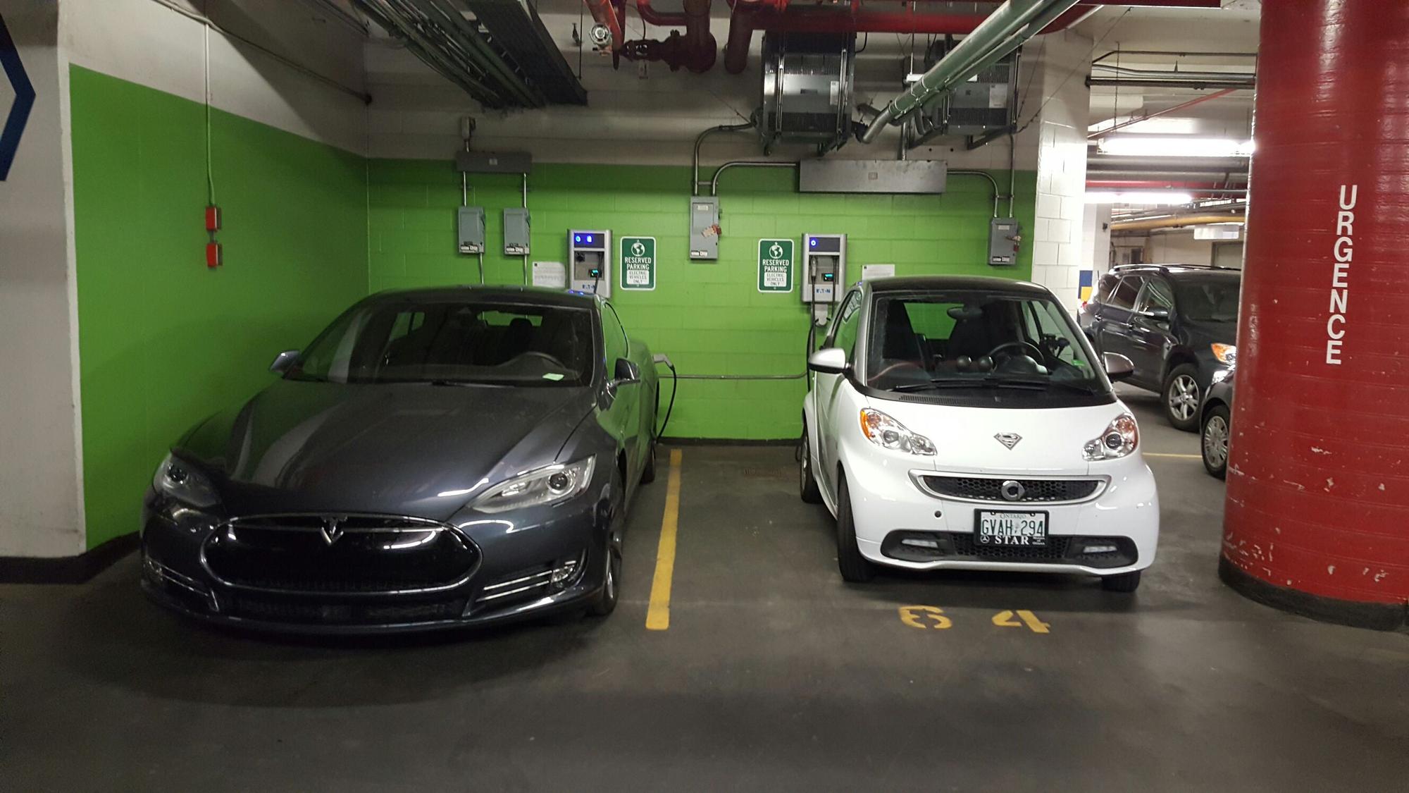 Minto Place | Ottawa, ON | EV Station