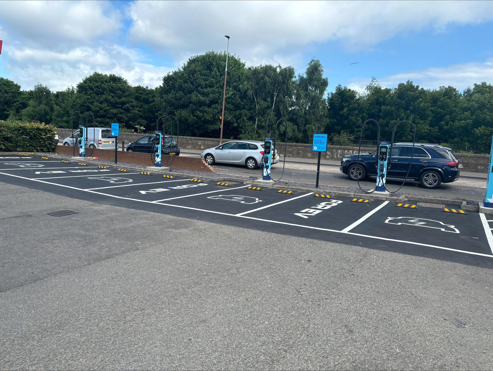 Seafield Road Retail Park | Seafield Rd, Edinburgh EH6 7LH | EV Station