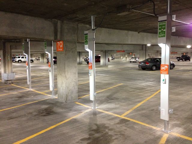 MSP Airport - Terminal 2 Orange Ramp | St Paul, MN | EV Station