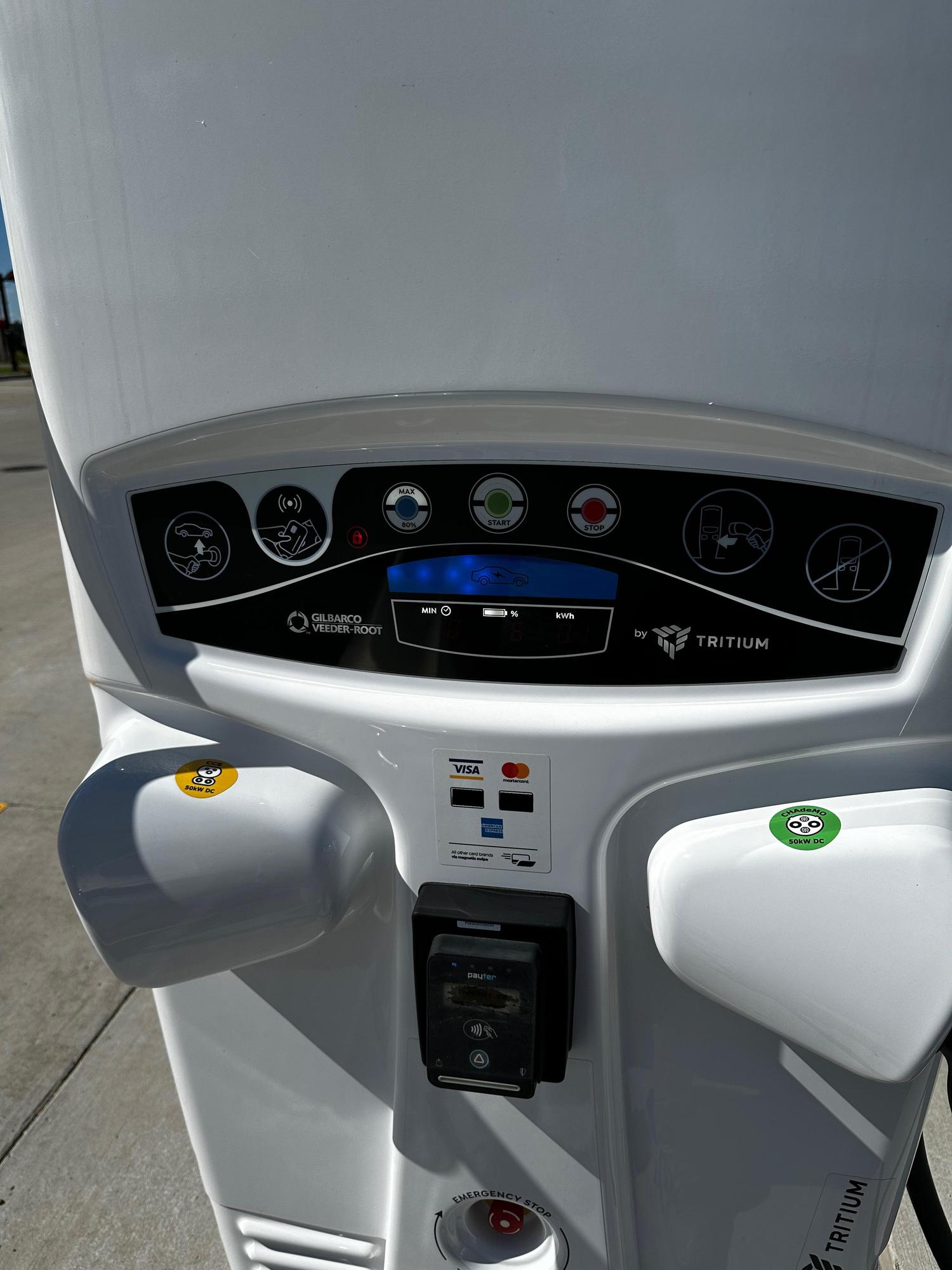 Pinnacle Express | Minot, ND | EV Station