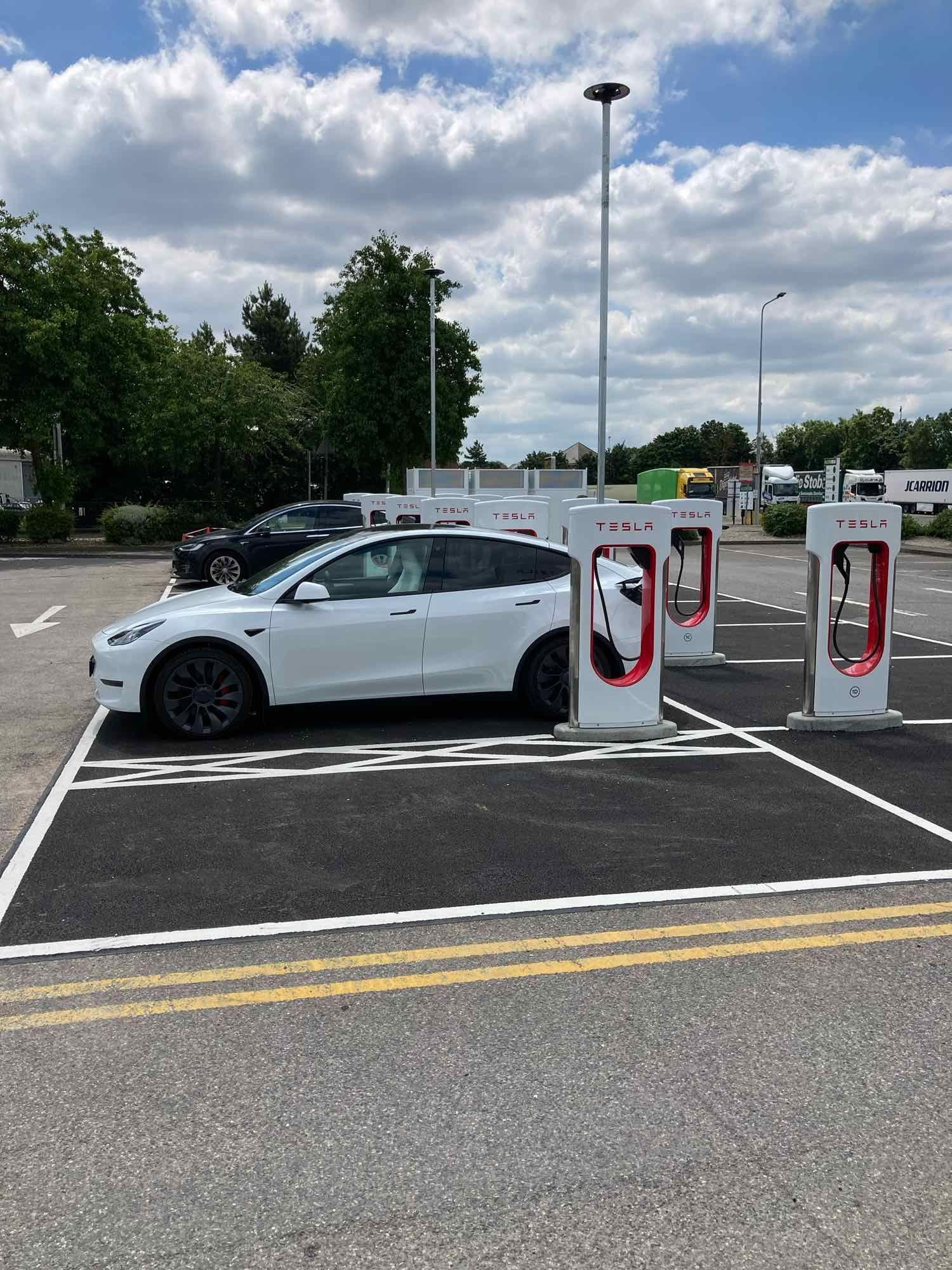 Newport Pagnell Northbound Services M1 (3) | 14/15 M1, Newport Pagnell ...