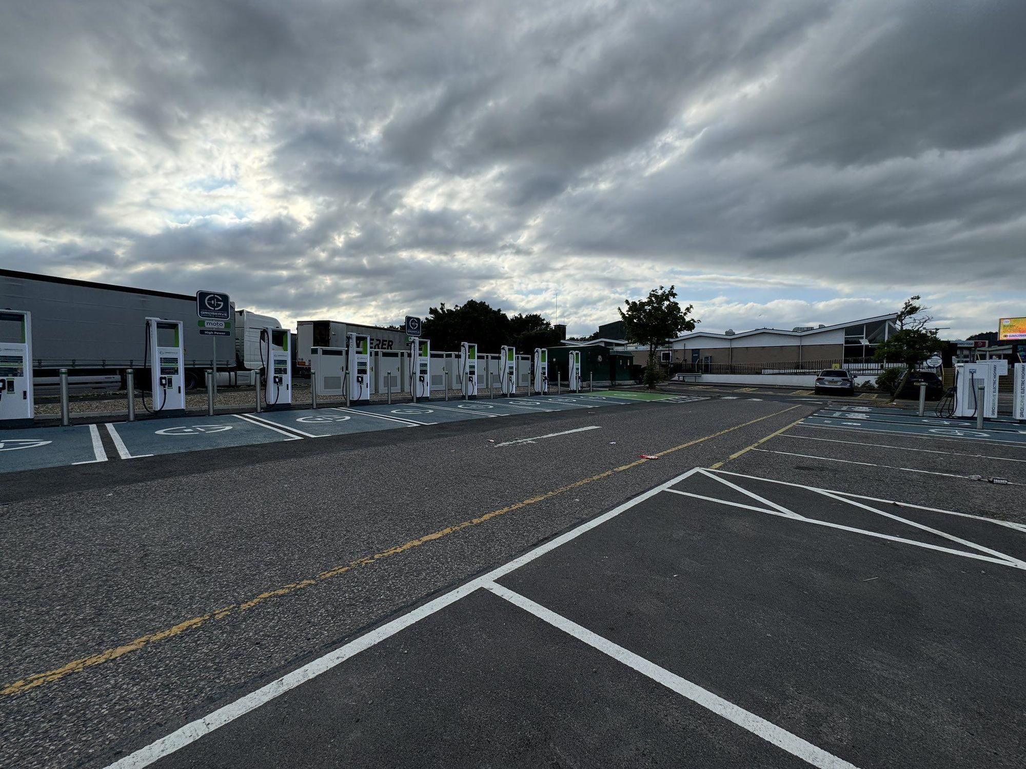 Medway Westbound Services M2 (1) | Rainham, England | EV Station