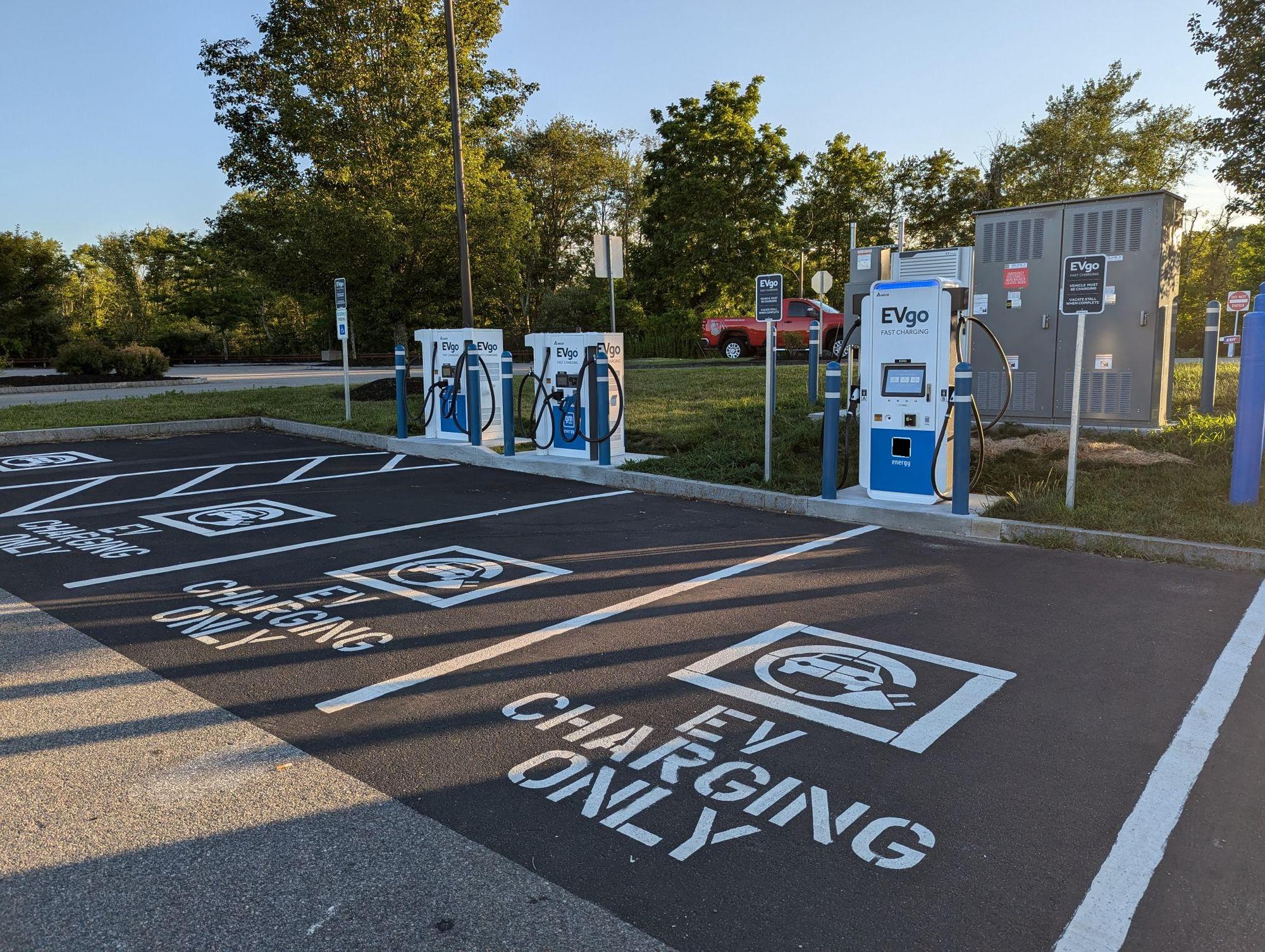 Market Basket | West Bridgewater, MA | EV Station