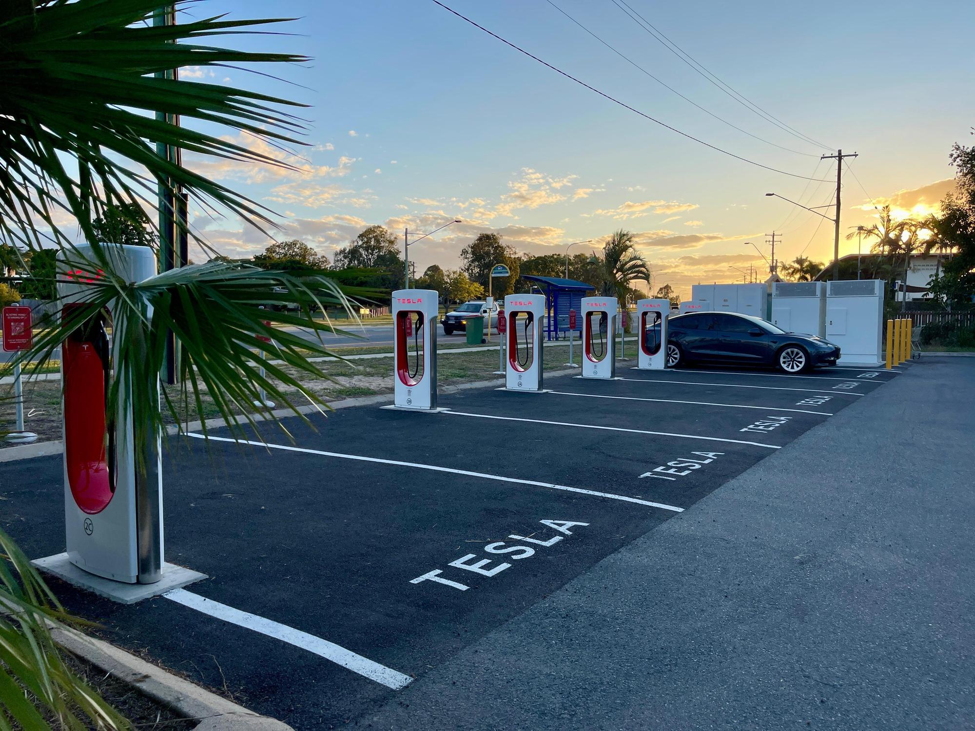 Centre Point Plaza | Bowen, QLD | EV Station