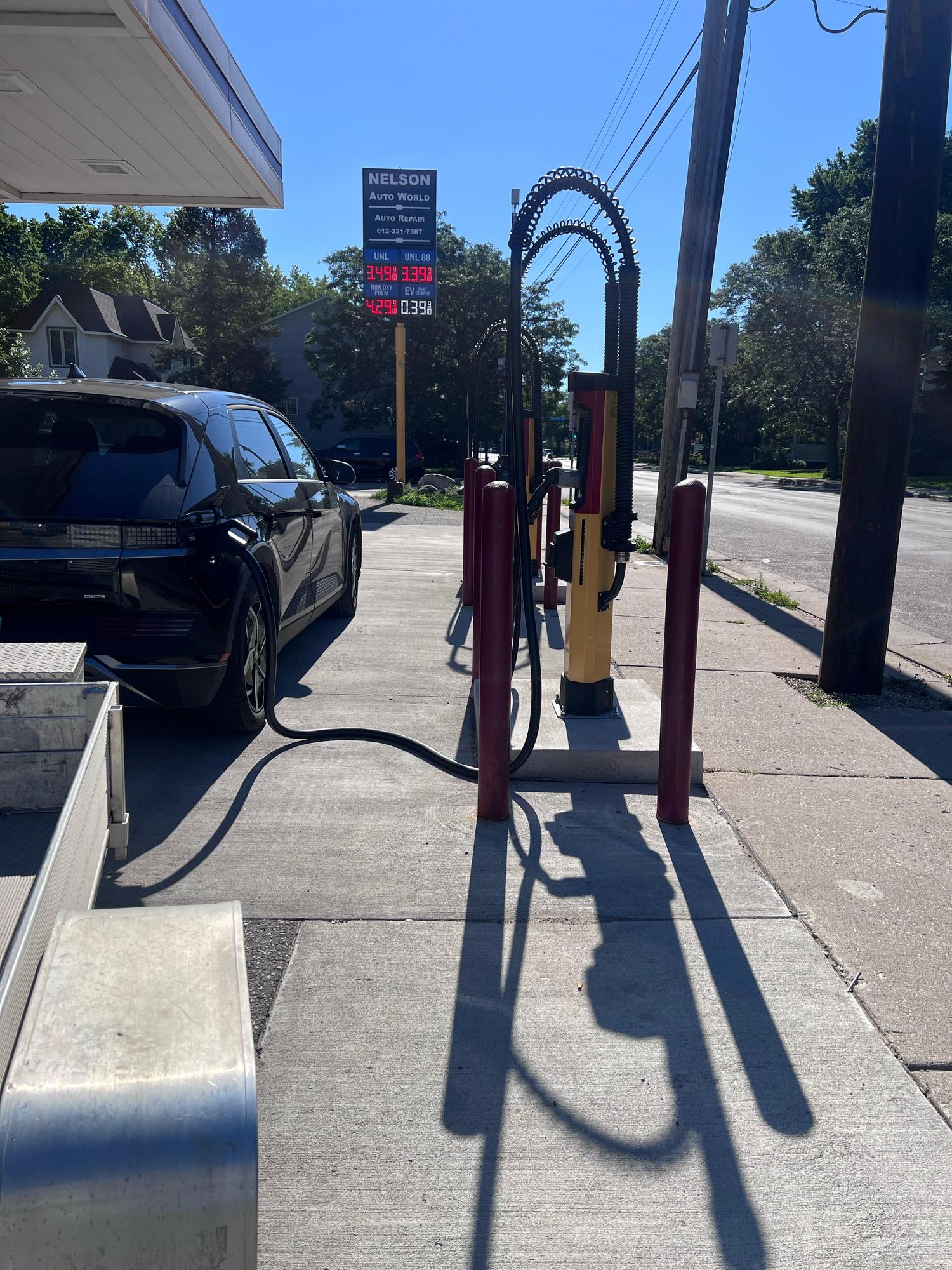 Nelson Auto World | Minneapolis, MN | EV Station