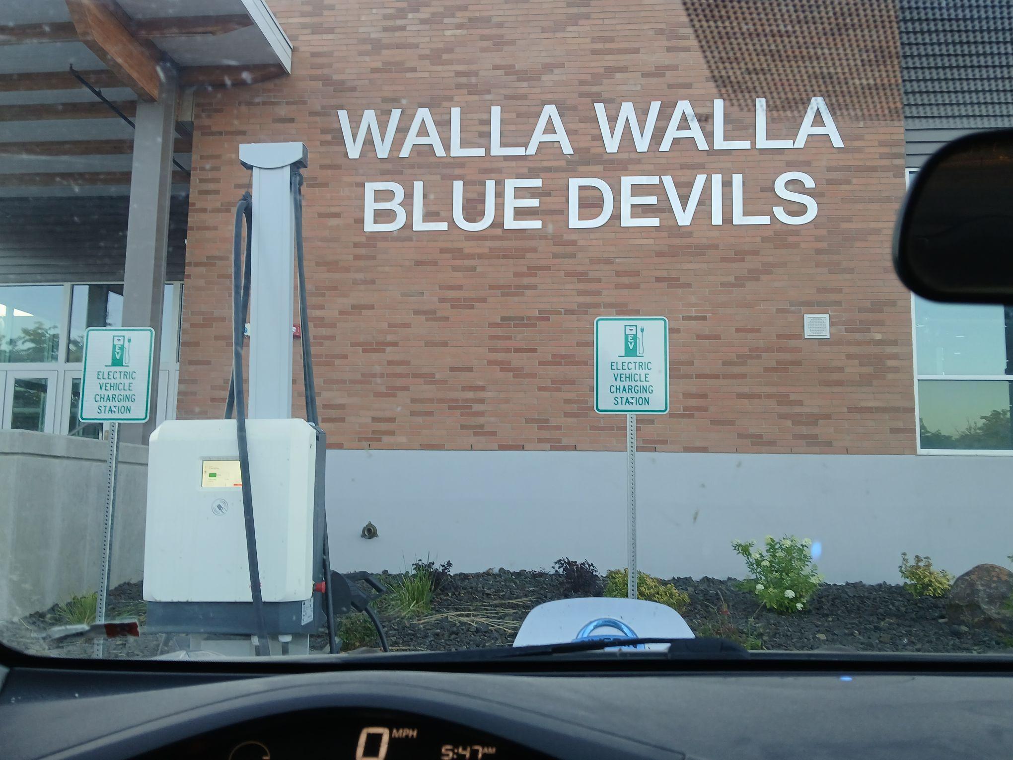 Walla Walla High School | Walla Walla, WA | EV Station