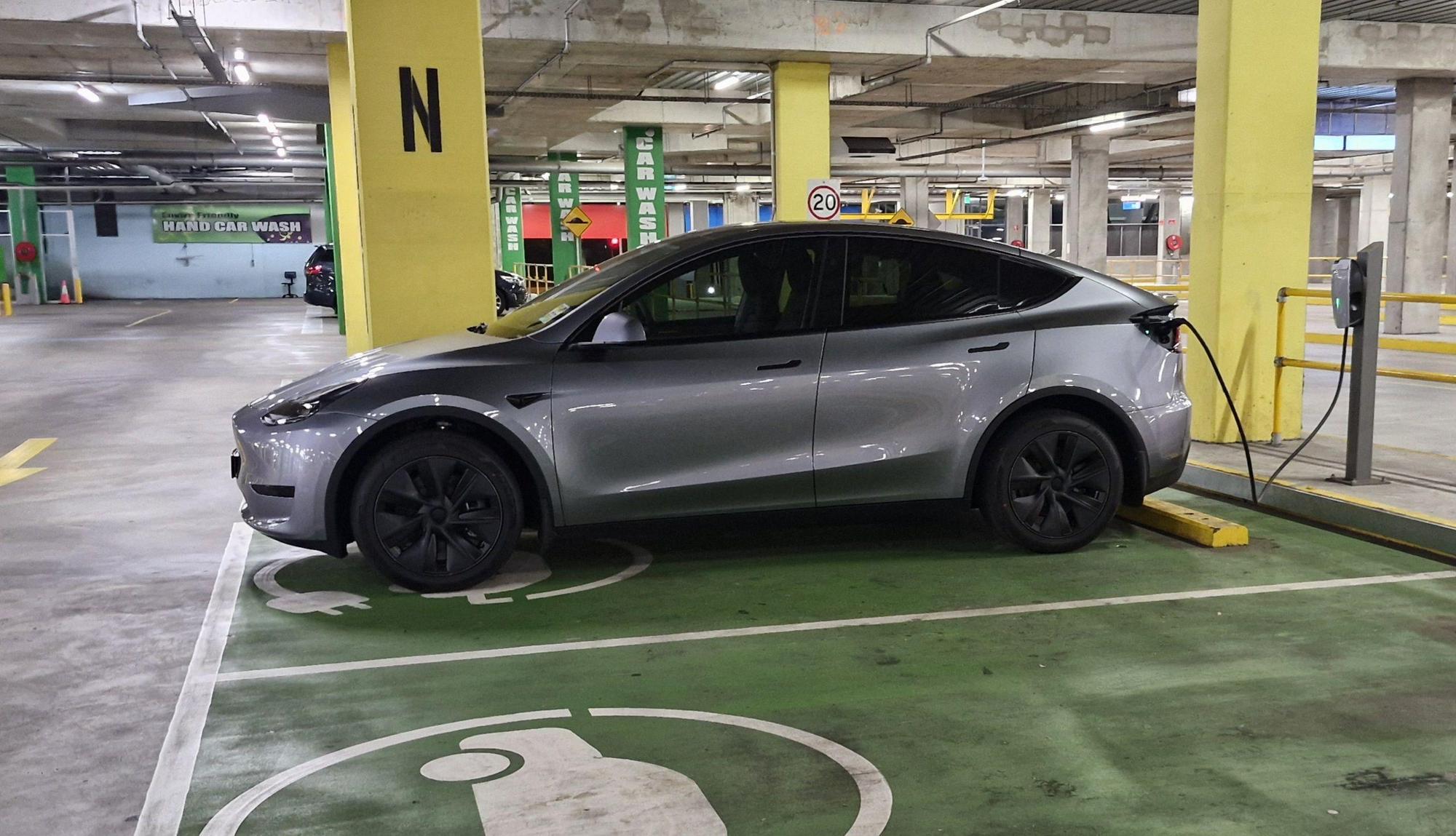 Springvale Homemaker Centre - Car Wash | Springvale, VIC | EV Station