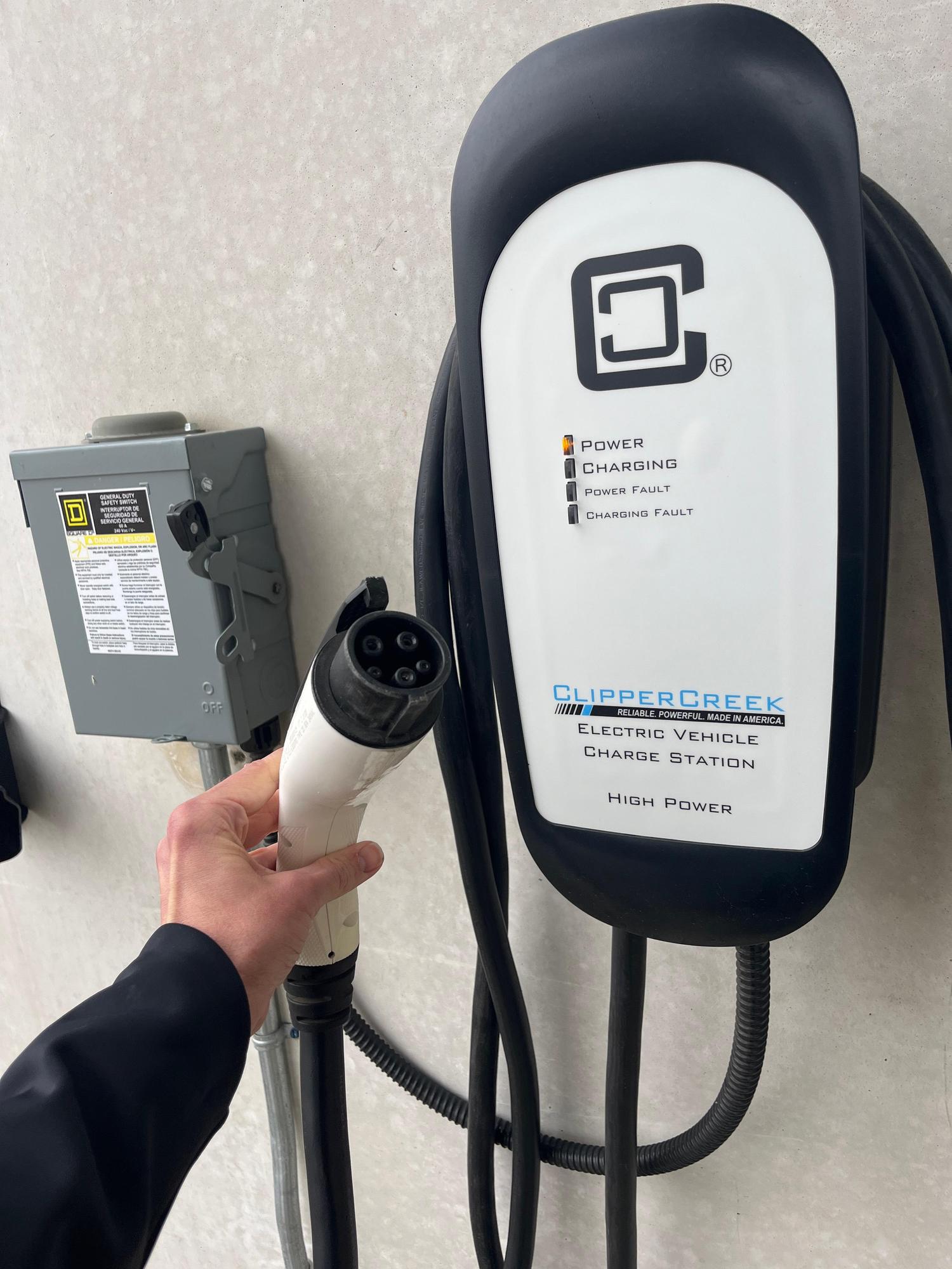 Sax Motor Co. | Dickinson, ND | EV Station