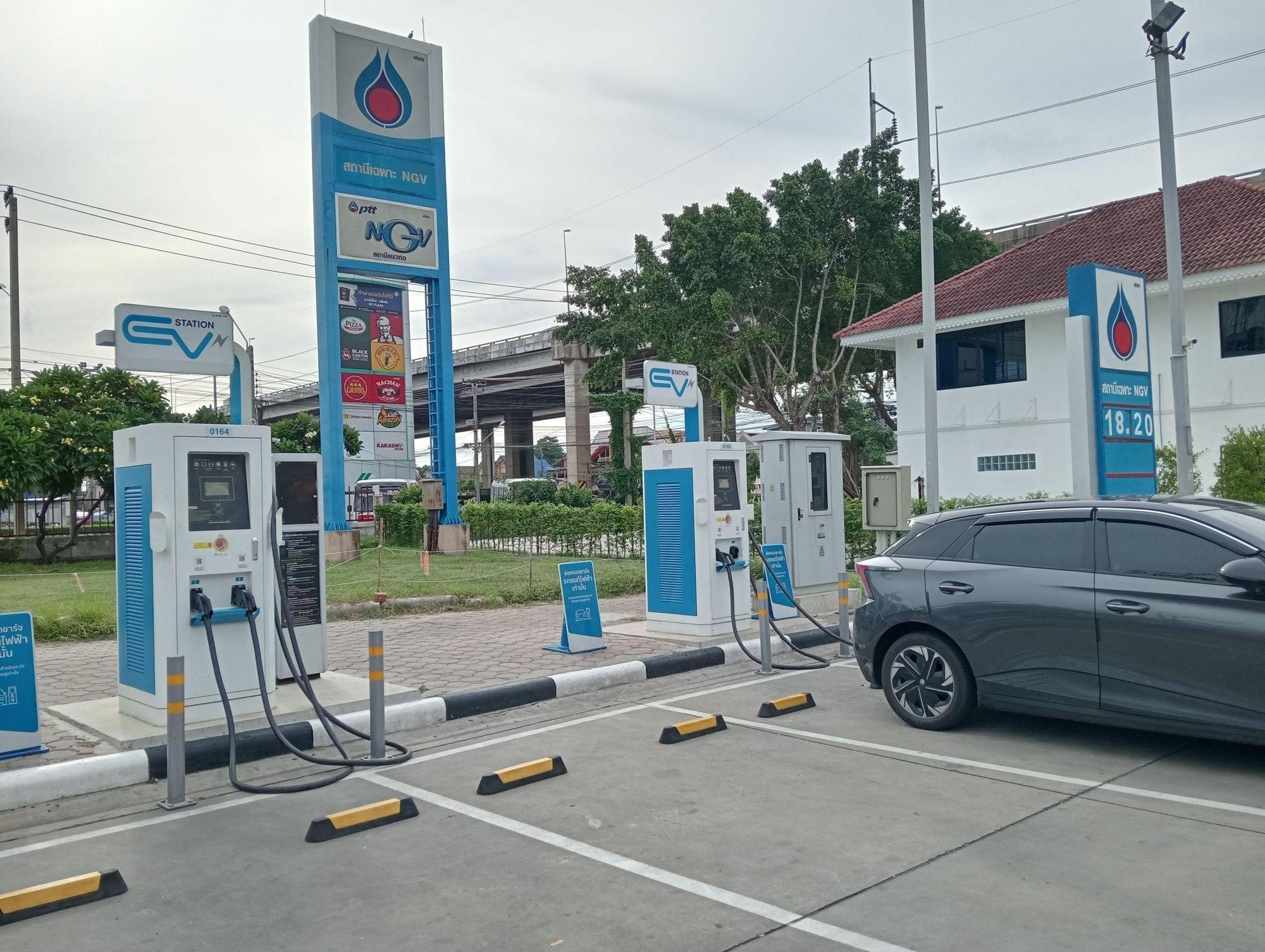 PTT NGV Station Sai Tai Mai Transportation | QCJF+7GG, Chim Phli, Taling Chan, Bangkok 10170 ...