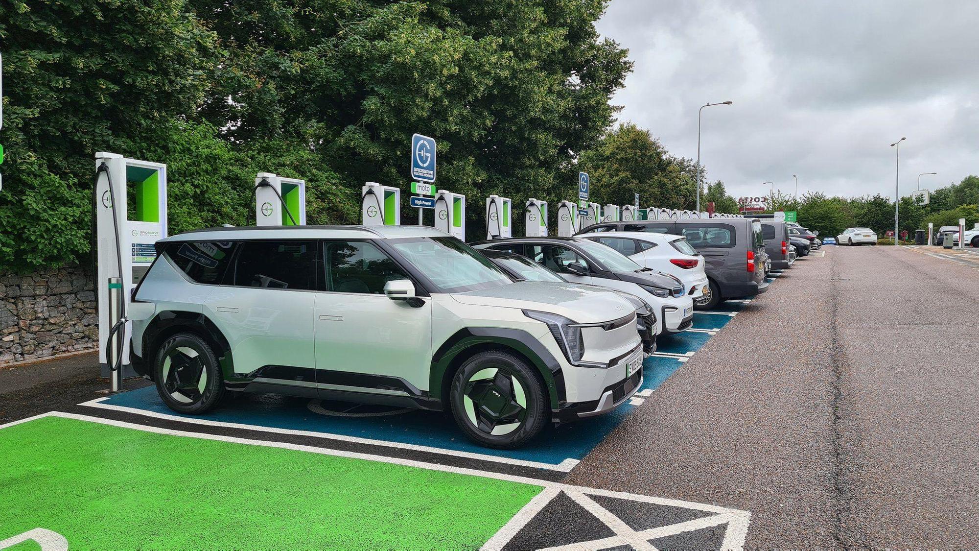 Moto Exeter (2) | Exeter, England | EV Station