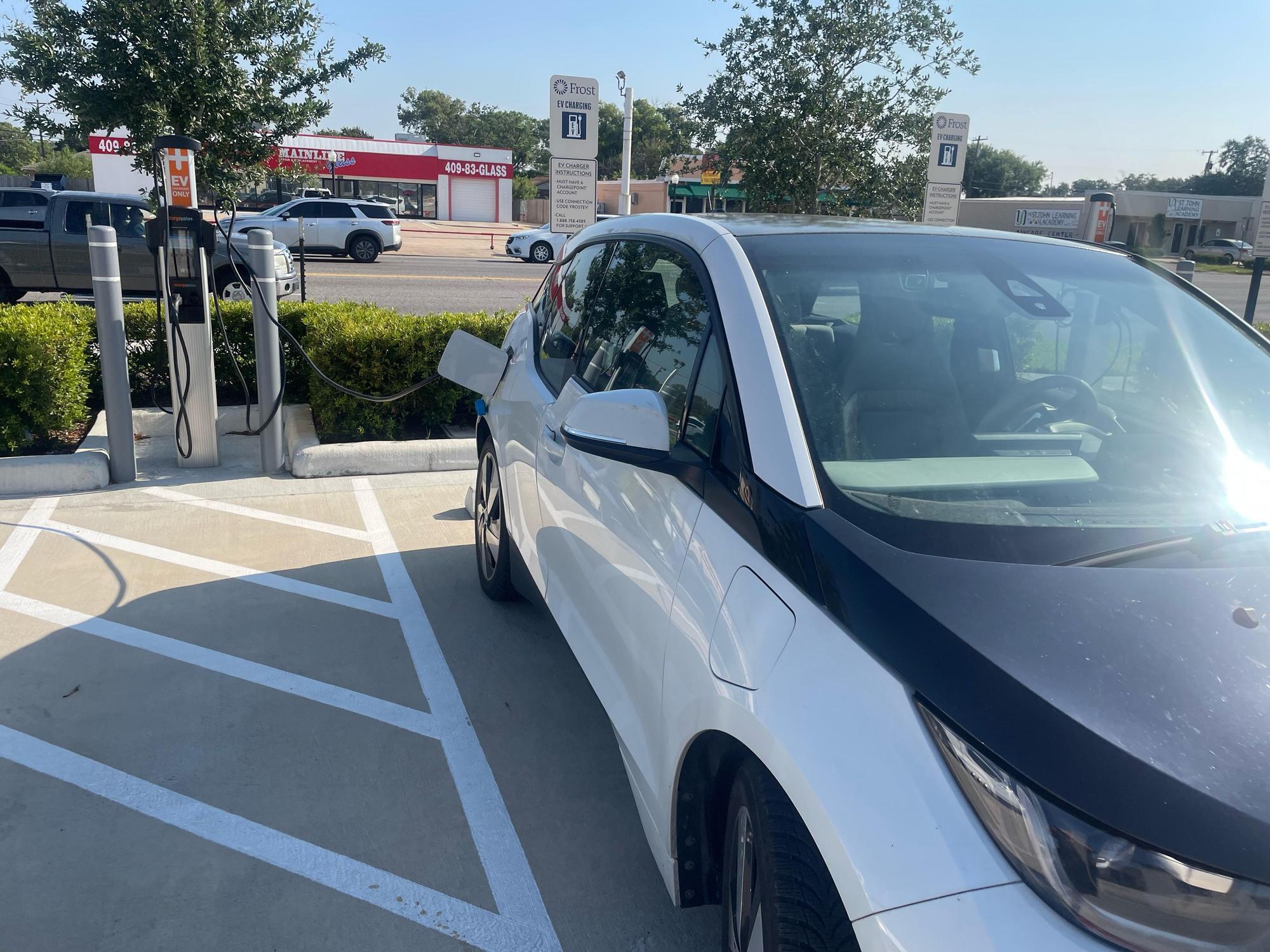 Frost Bank | Texas City, TX | EV Station