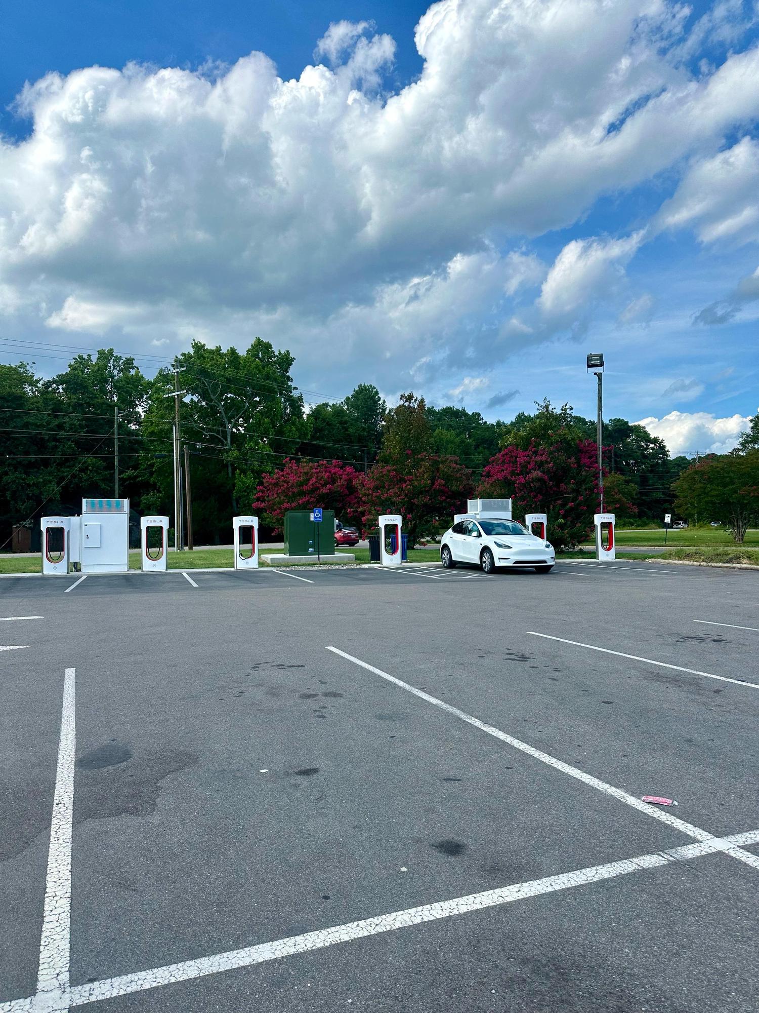 Little Fuji Restaurant | Laurinburg, NC | EV Station
