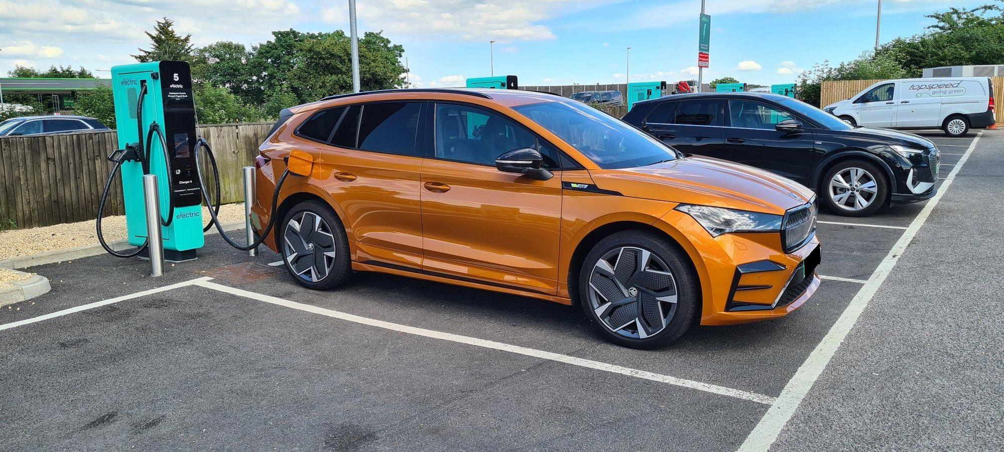 Newport Pagnell Northbound Services M1 (2) | Welcome Break Services, M1 ...