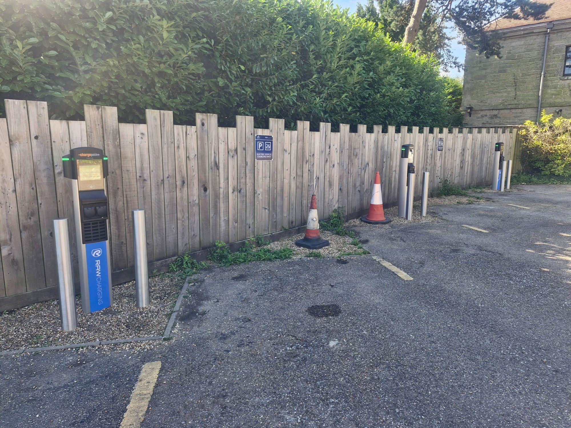 Warwick Castle | Castle Lane ,CV34 4QU ,UK | EV Station