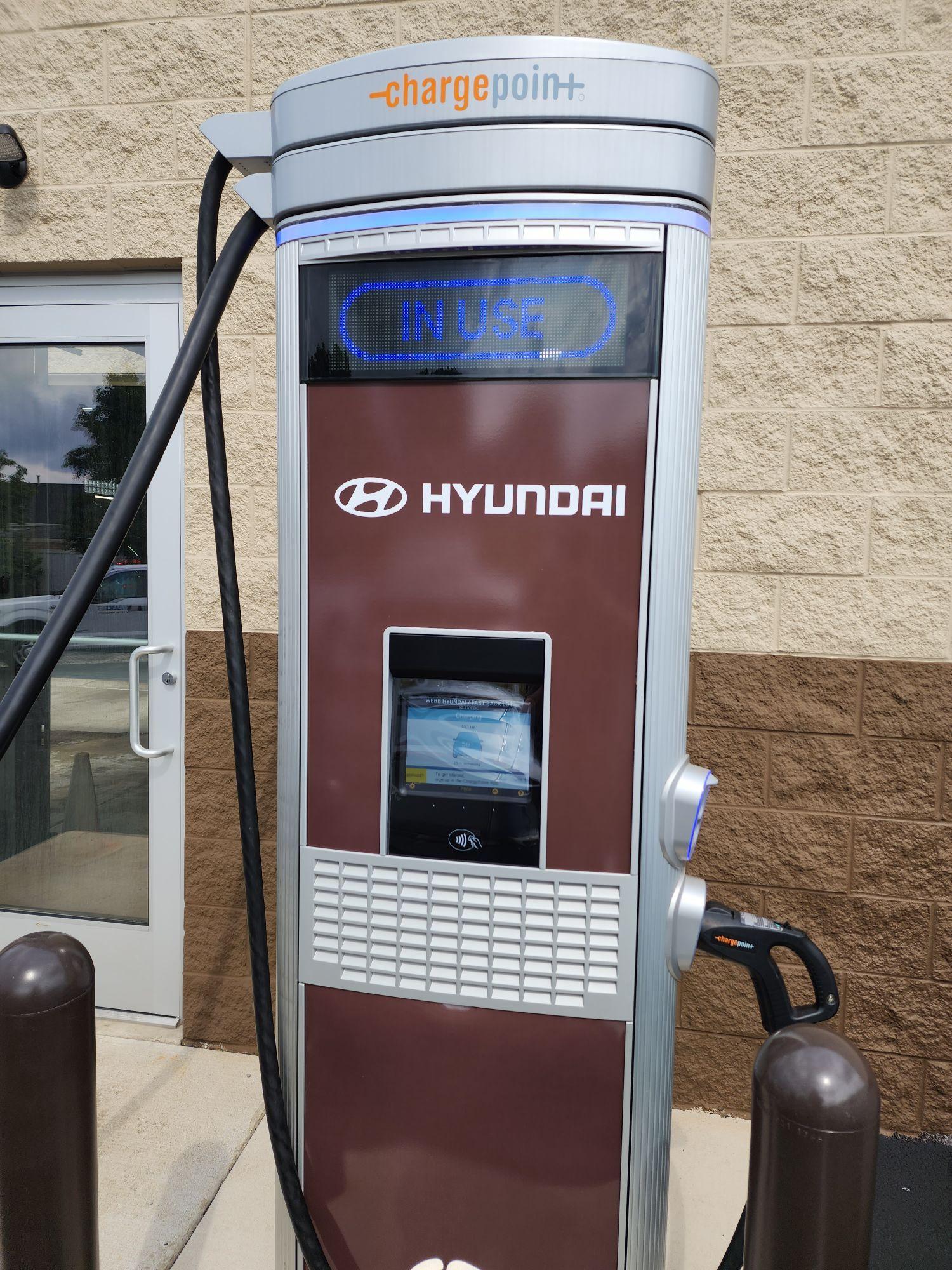 Webb Hyundai Highland | Highland, IN | EV Station