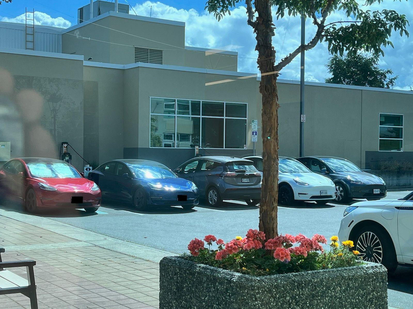 Parksville Public Library (4) | Parksville, BC | EV Station