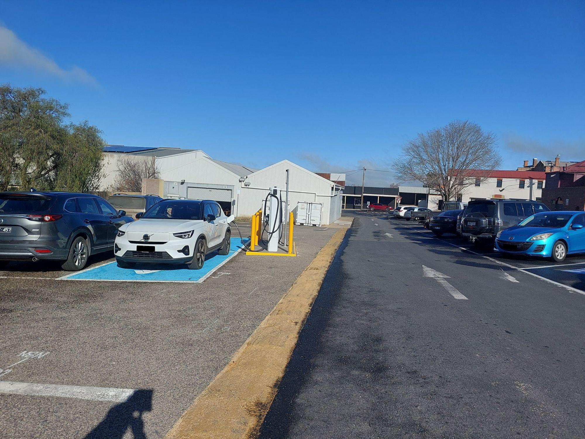 24 Sloane Street Parking - Stawell | Stawell, VIC | EV Station