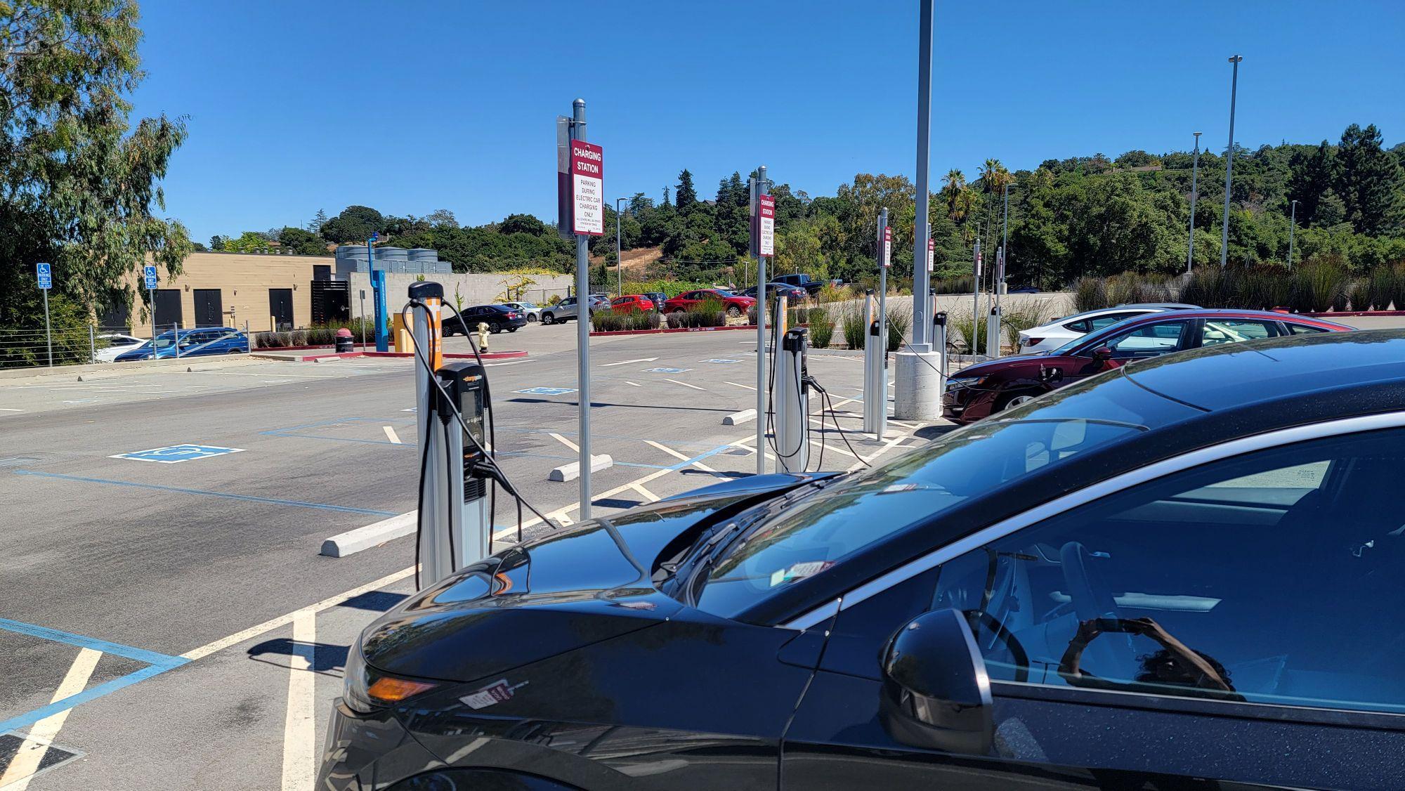 Foothill College - Parking Lot 5 | Los Altos Hills, CA | EV Station