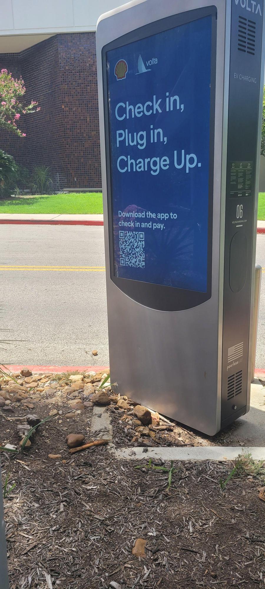 North Star Mall - Saks East | San Antonio, TX | EV Station