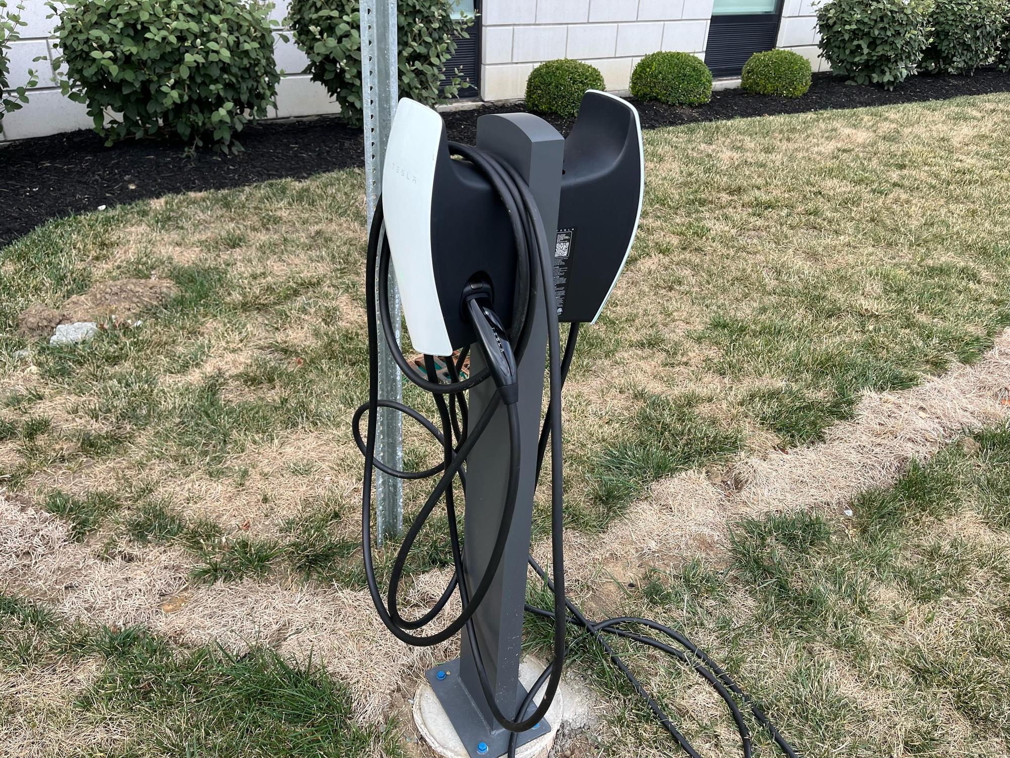 Home 2 Suite | Miamisburg, OH | EV Station
