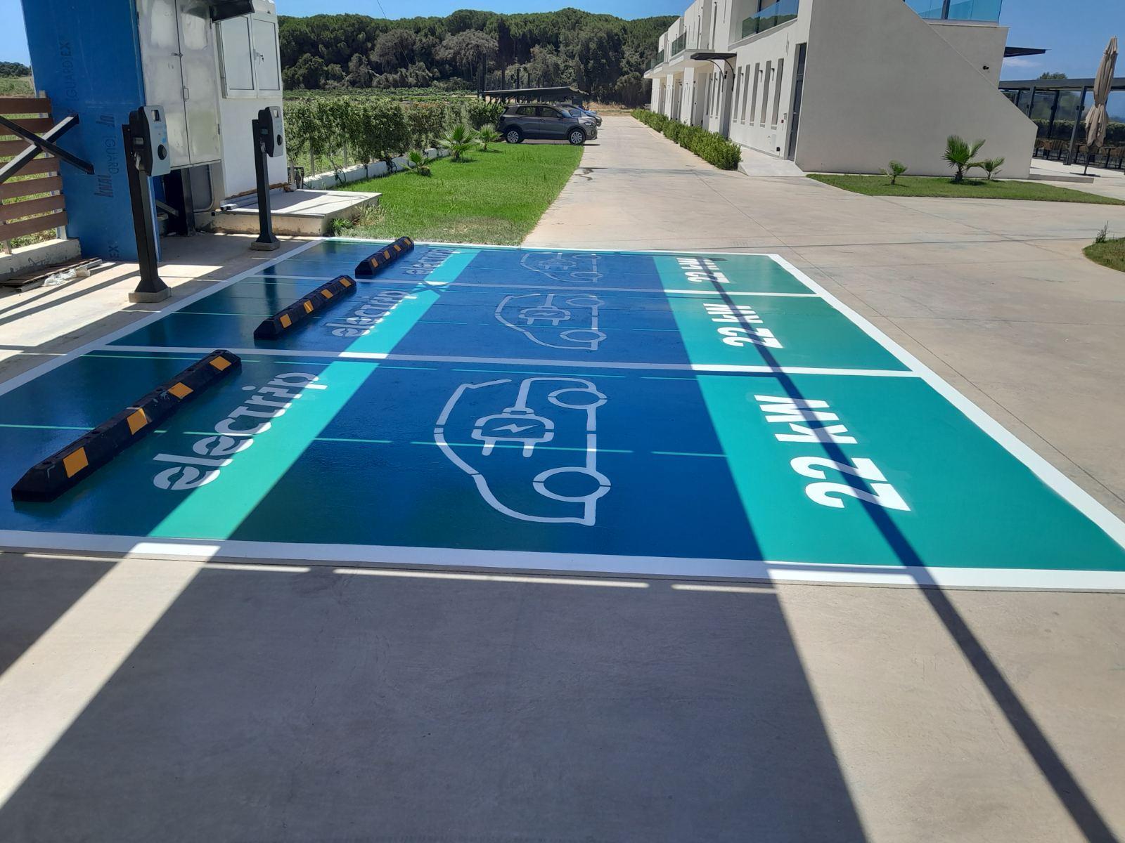 Electrip - Salt Boutique Ηotel | Q825+G6 Amaliada, Greece | EV Station