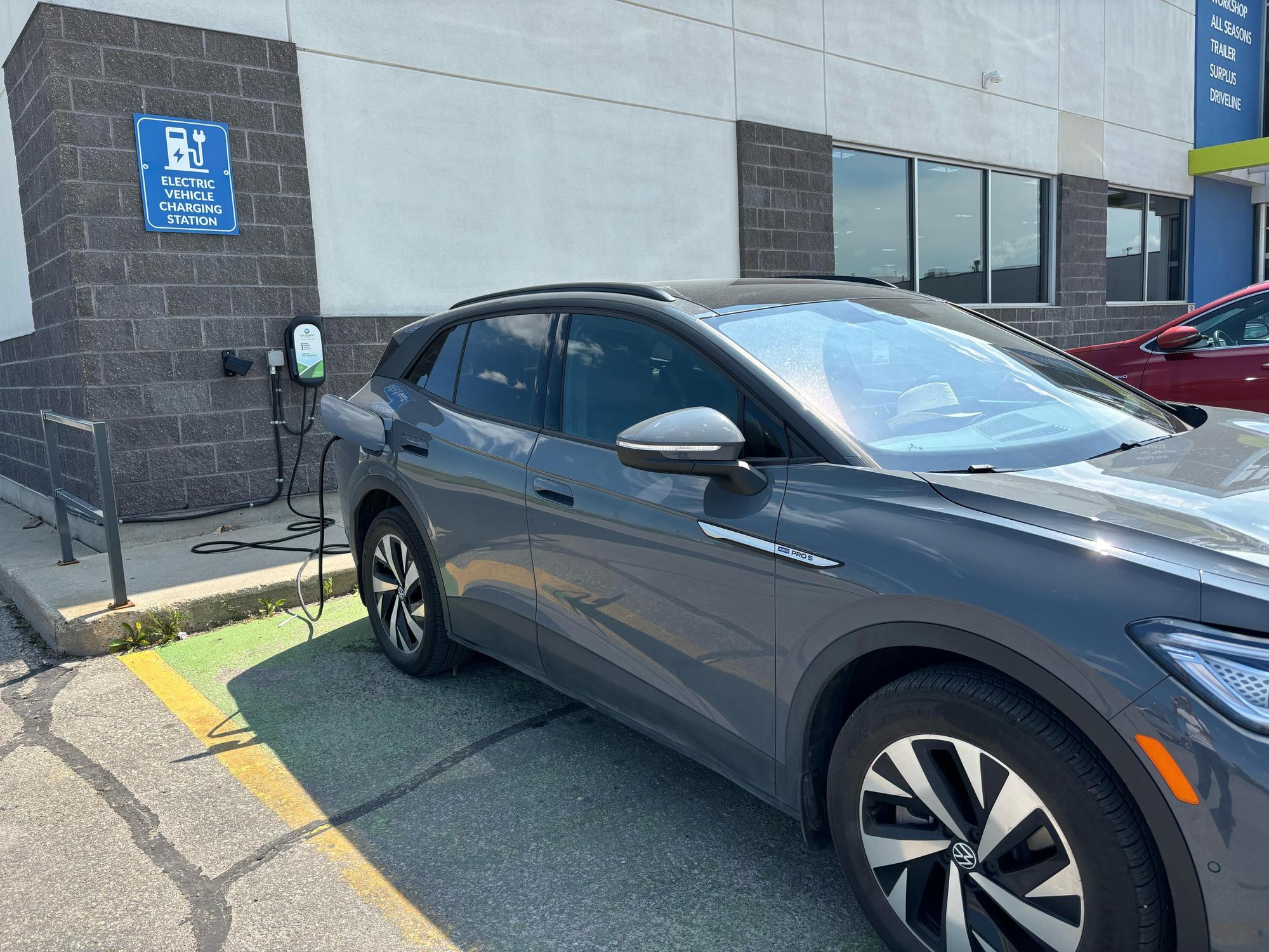 Princess Auto | Winnipeg, MB | EV Station
