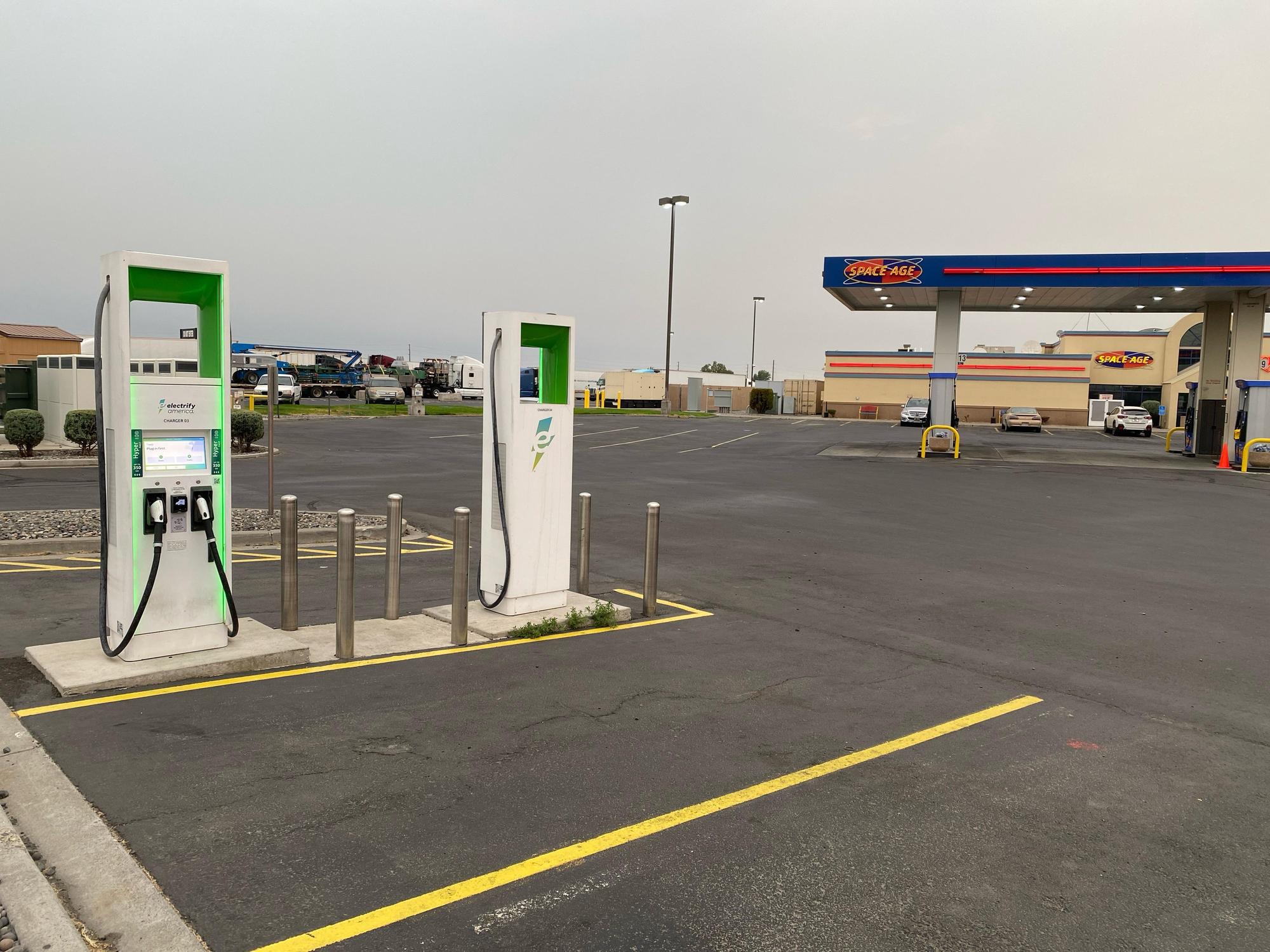 Space Age Fuel | Hermiston, OR | EV Station